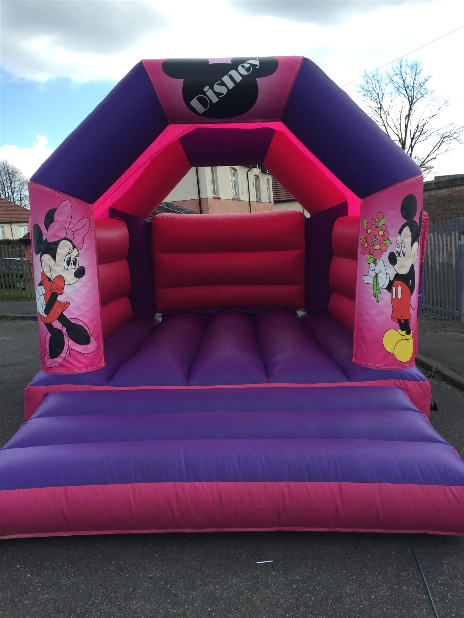 Big Bounce Entertainments | Bouncy castles