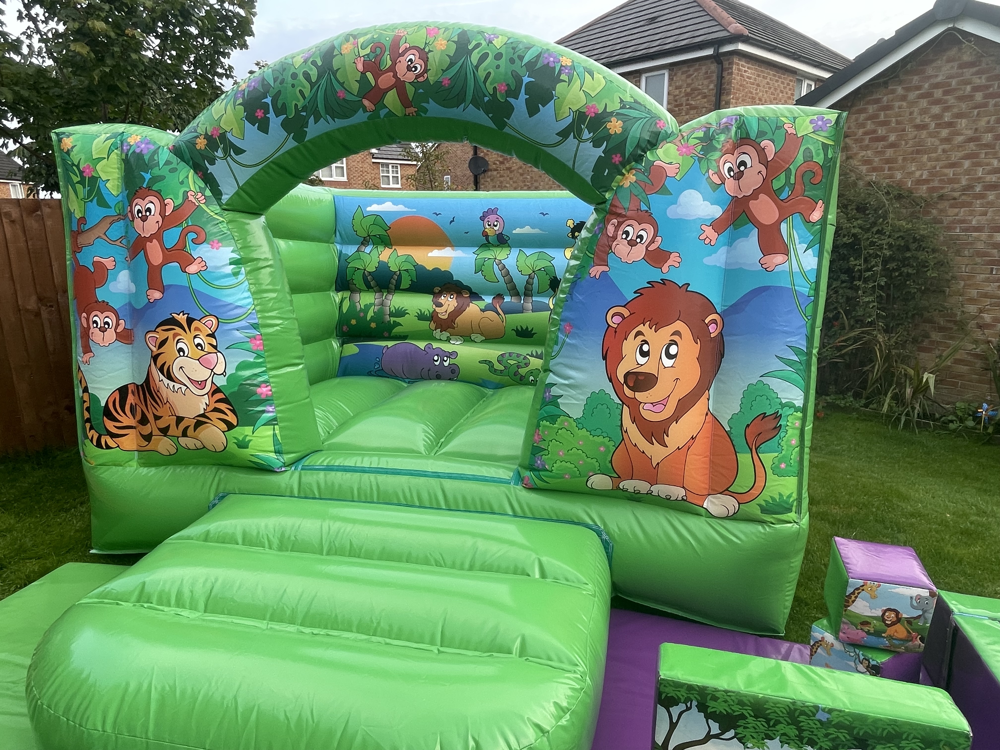 Jungle Theme castle 12ft x10ft (From £90) - Hire in Staffordshire and ...
