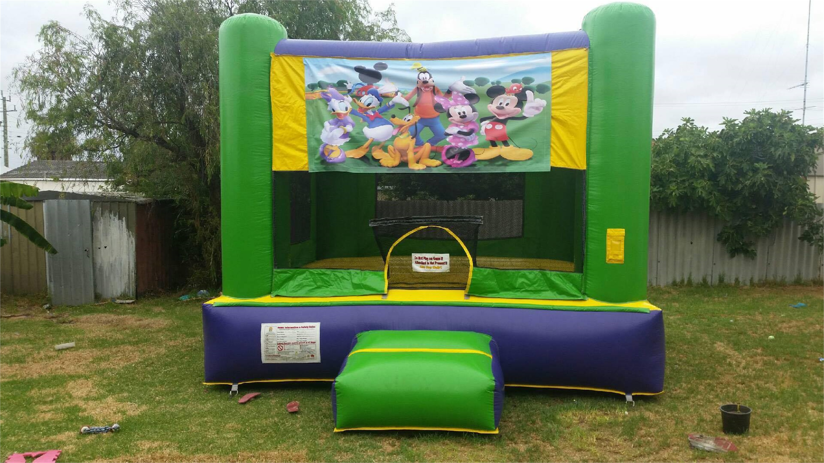 Bouncy Castle Hire Perth - Xtreme Bounce Party Hire | Bouncy Castles