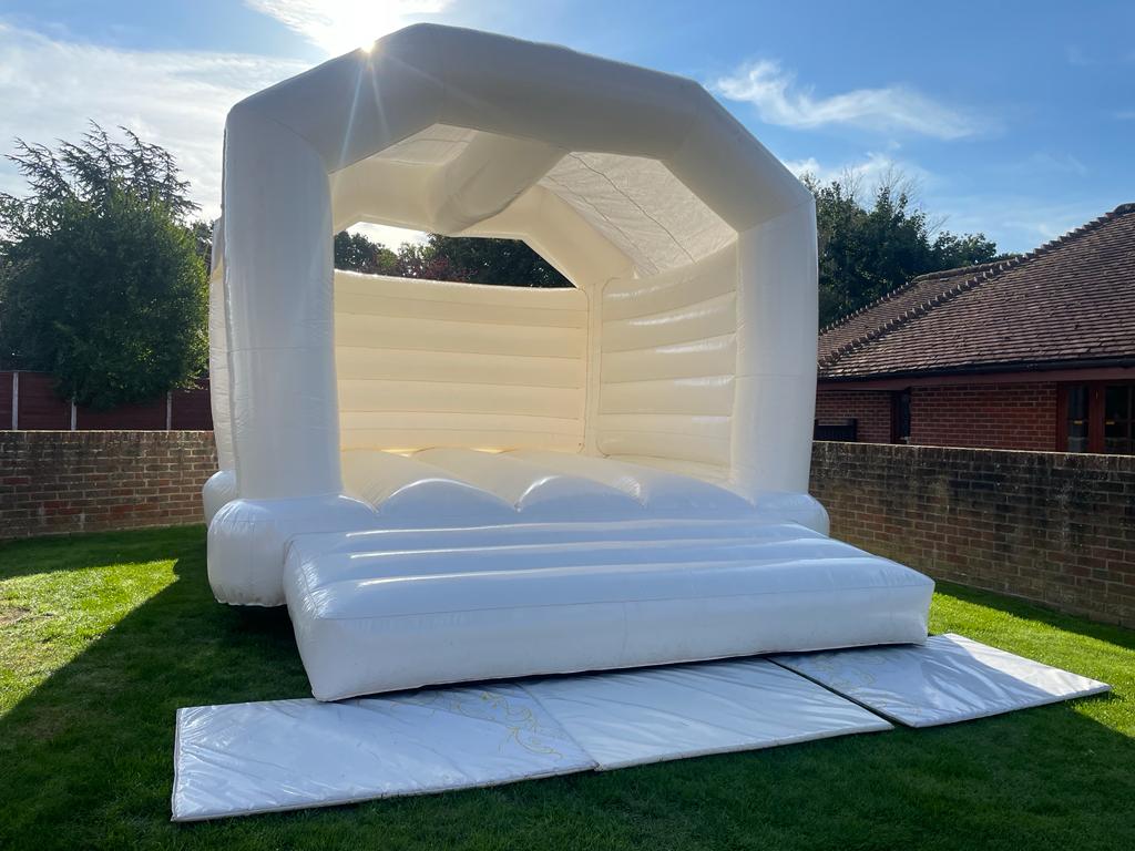 Party Packages - Hire in Chichester | Jumping Jacks