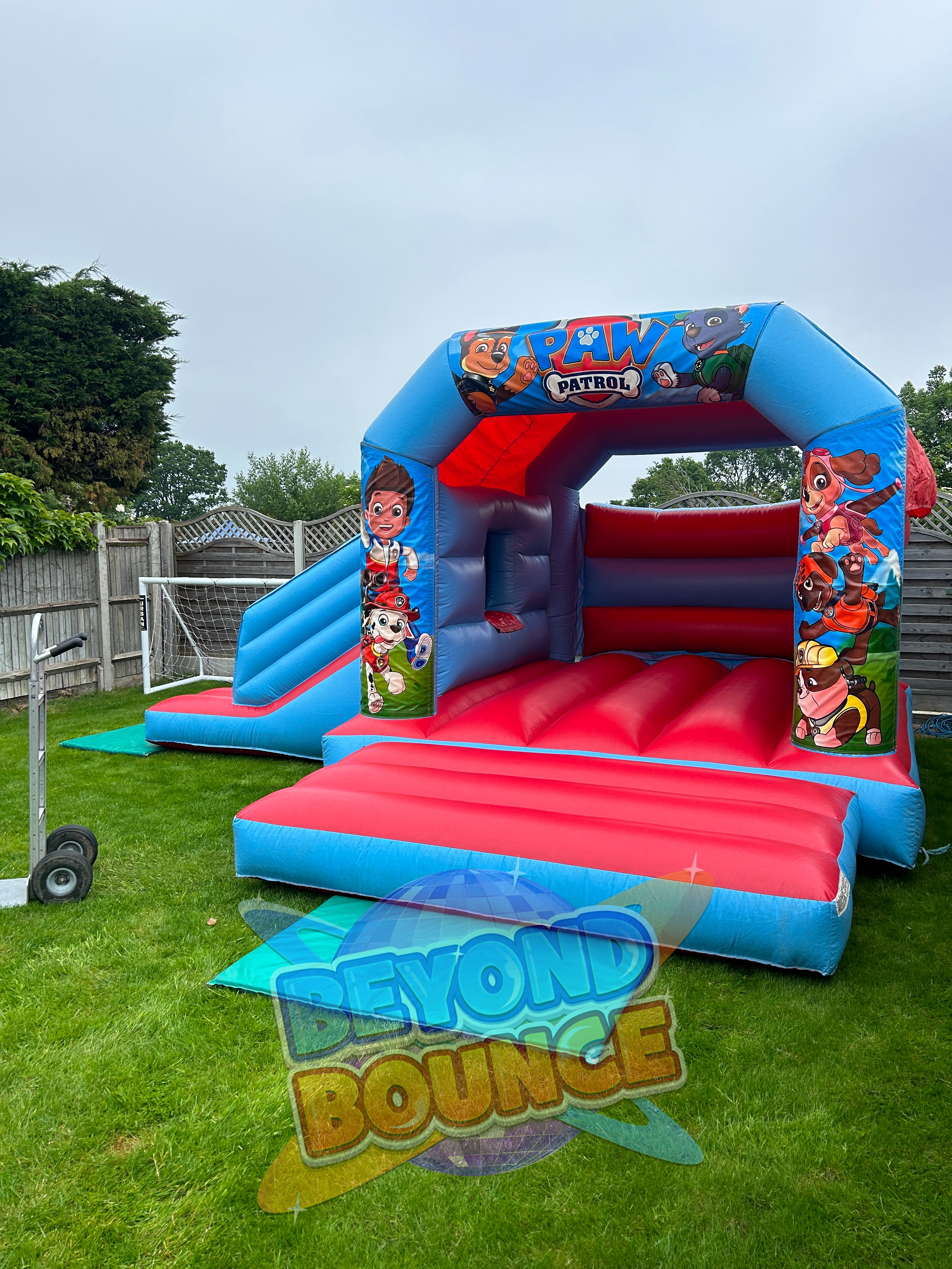 Bouncy Castles with Slides Hire in Gillingham, Rochester, & Chatham