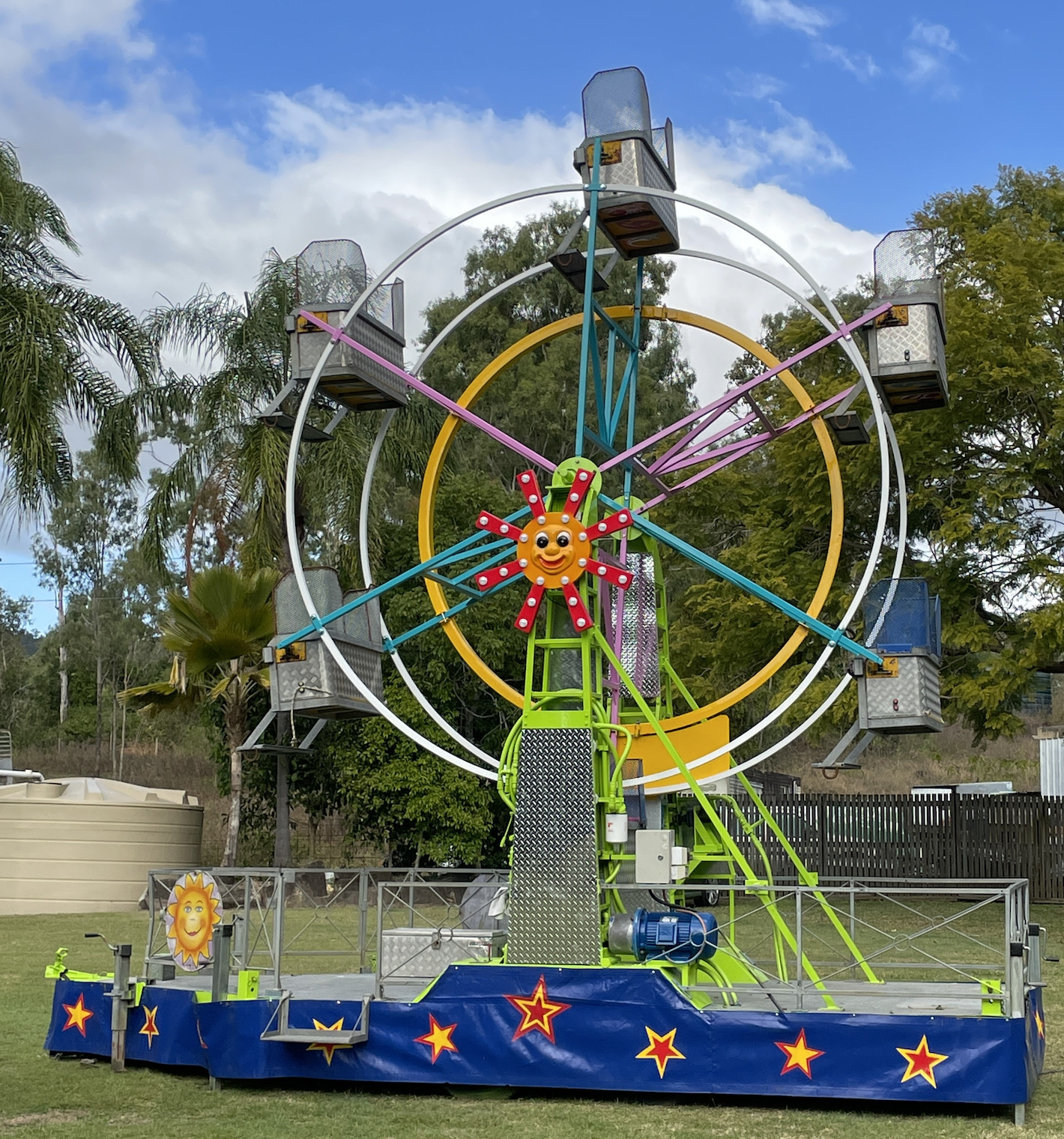 Mini Ferris Wheel - Amusement Ride Hire in North QLD & North West QLD ...