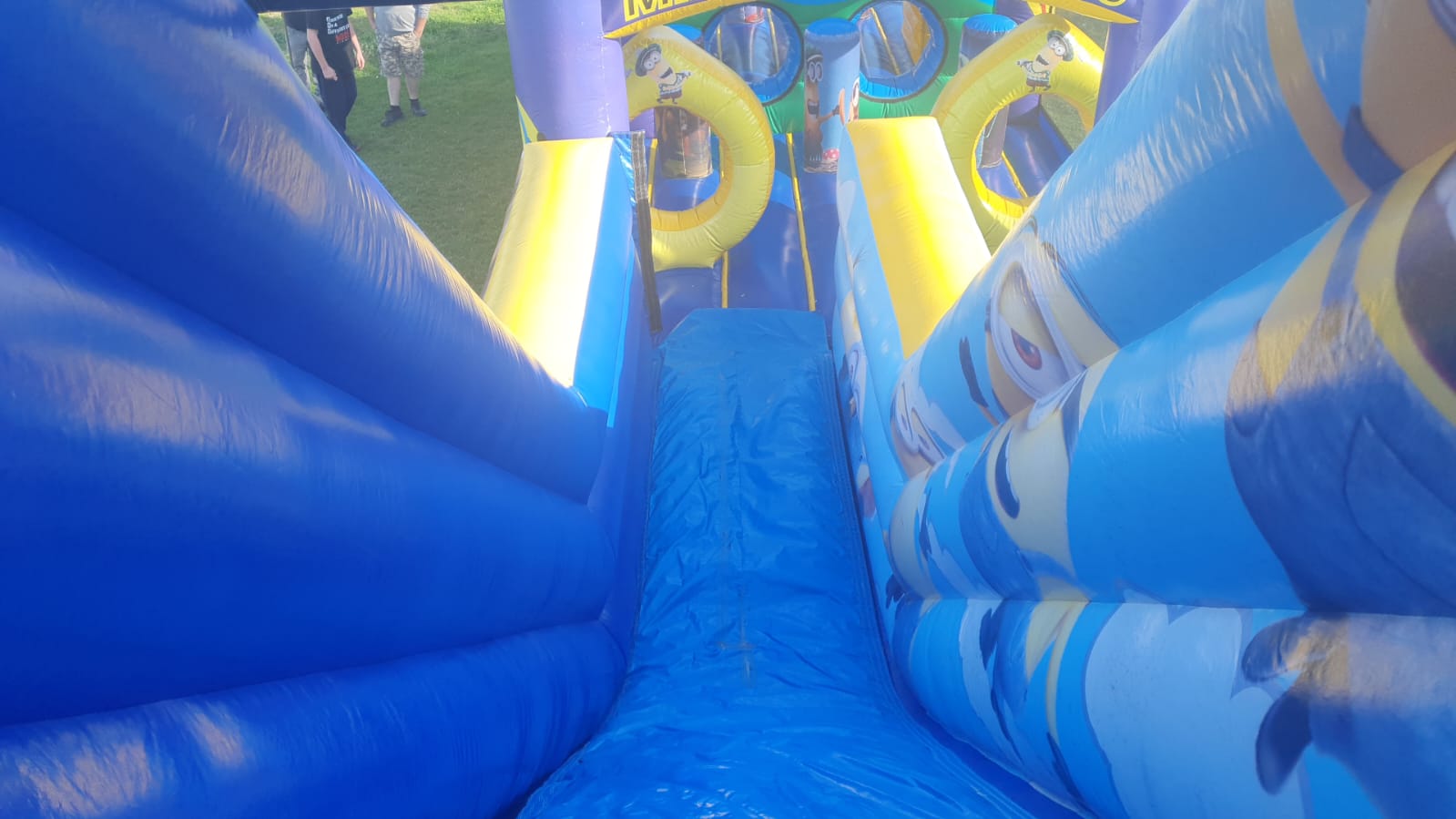 50 ft Minion's OB With Super Slide....HIRE 1 DAY AND GET SECOND DAY ...
