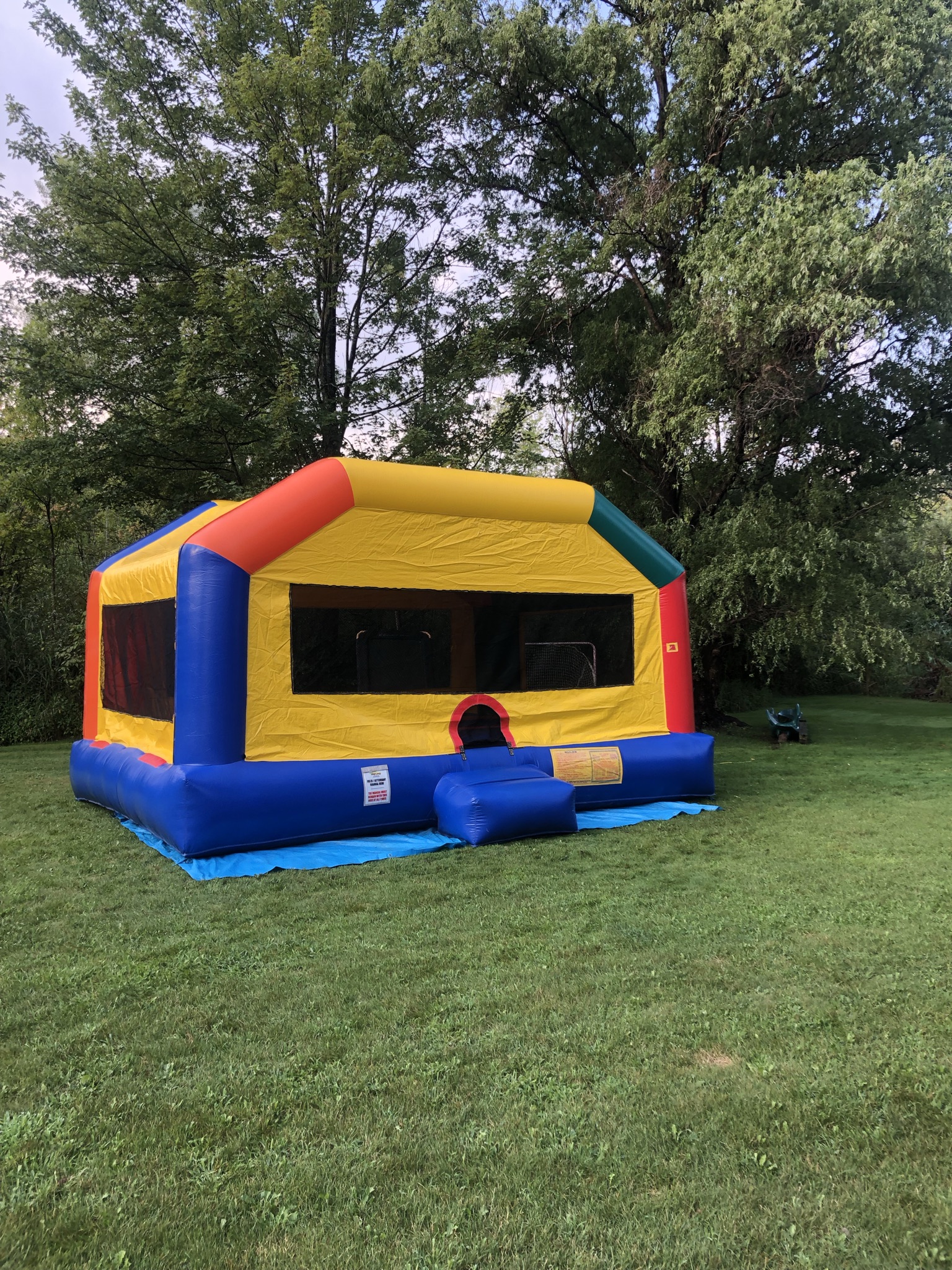 Extra Large Fun House - Cleveland's Premier Party Inflatable Rental ...