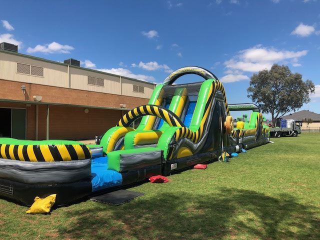 70ft Wet/Dry Obstacle Course Hire – Inflatable Fun Adelaide Hills | Ca