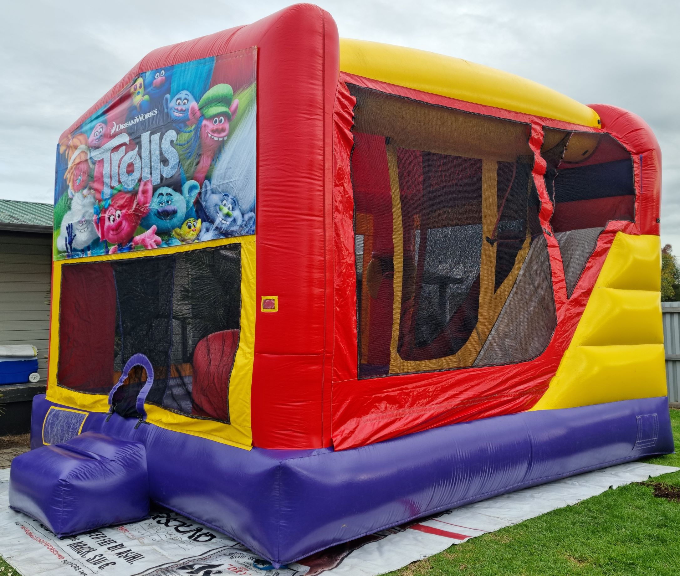 TROLLS Jump N Slide Bouncy Castle - Hire in Auckland, New Zealand | A1 ...