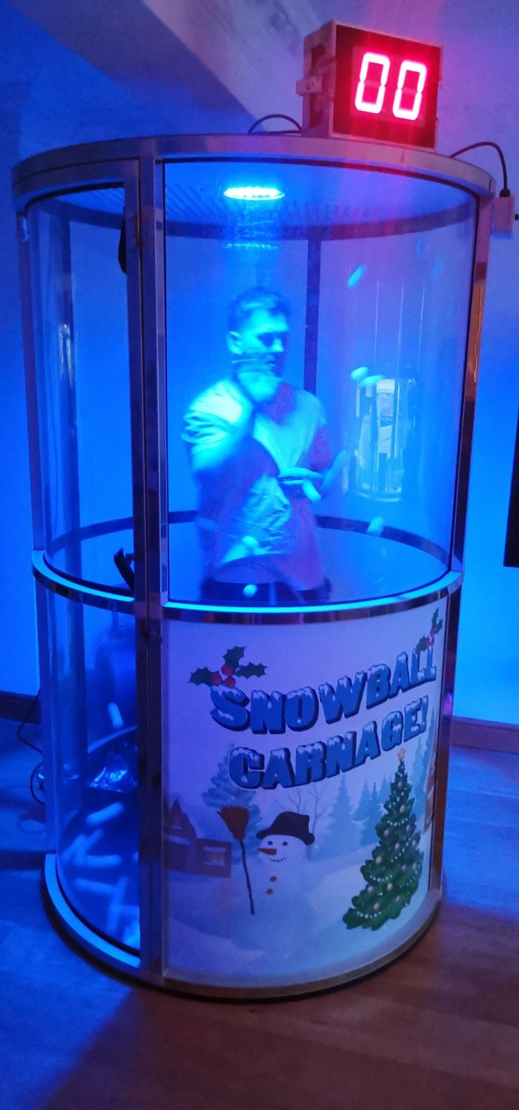 Hire Snowball Carnage, Grab A Grand Cash Grabber Rental, UK
