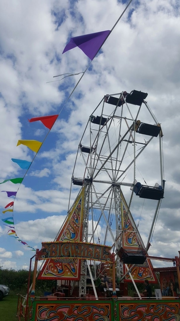 Ferris Wheel Hire | Wedding Funfair & Fairground Ride Rentals