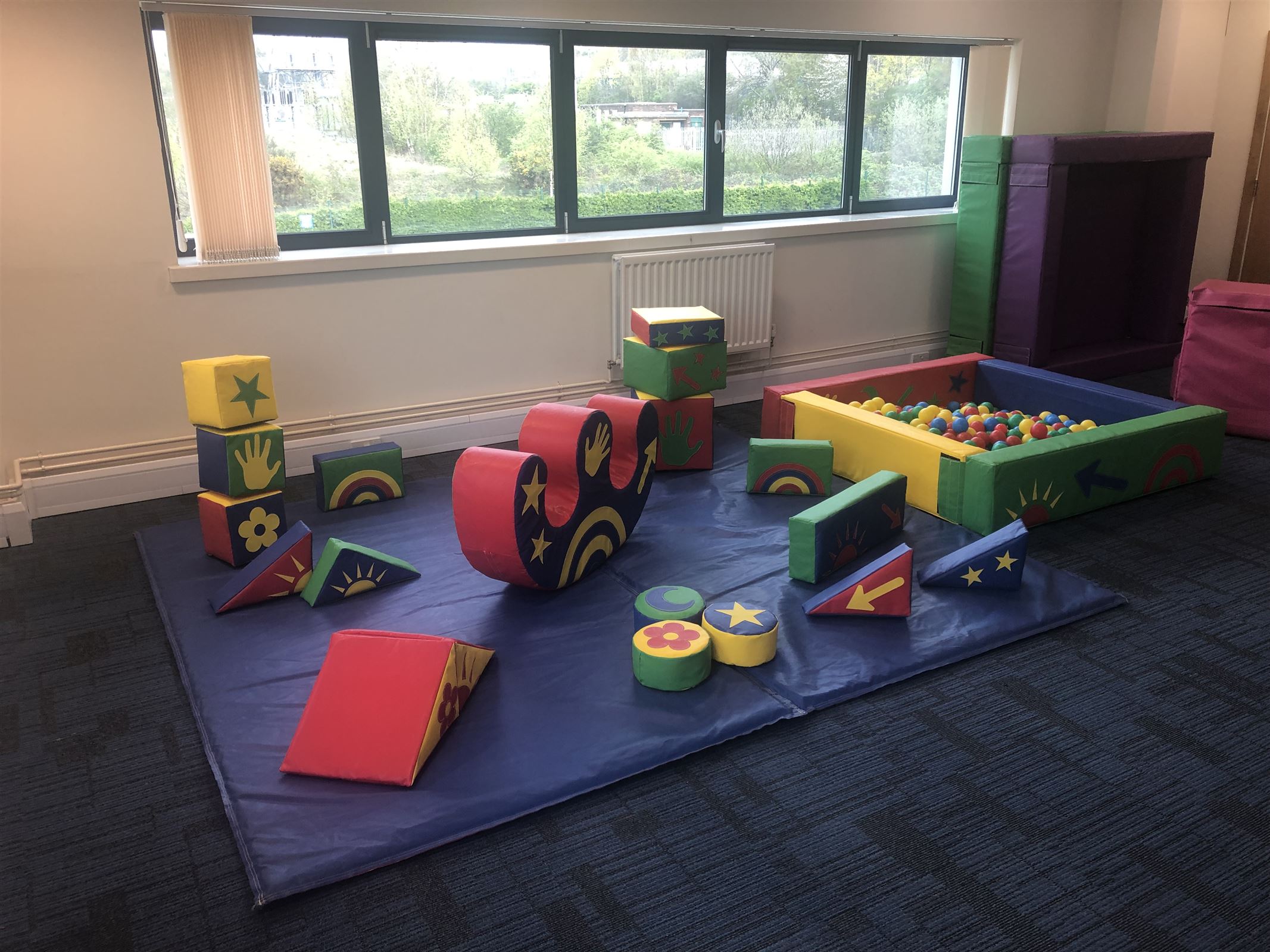 RAINBOW soft play - Bouncy Castle Hire & Soft Play Hire in Leeds ...