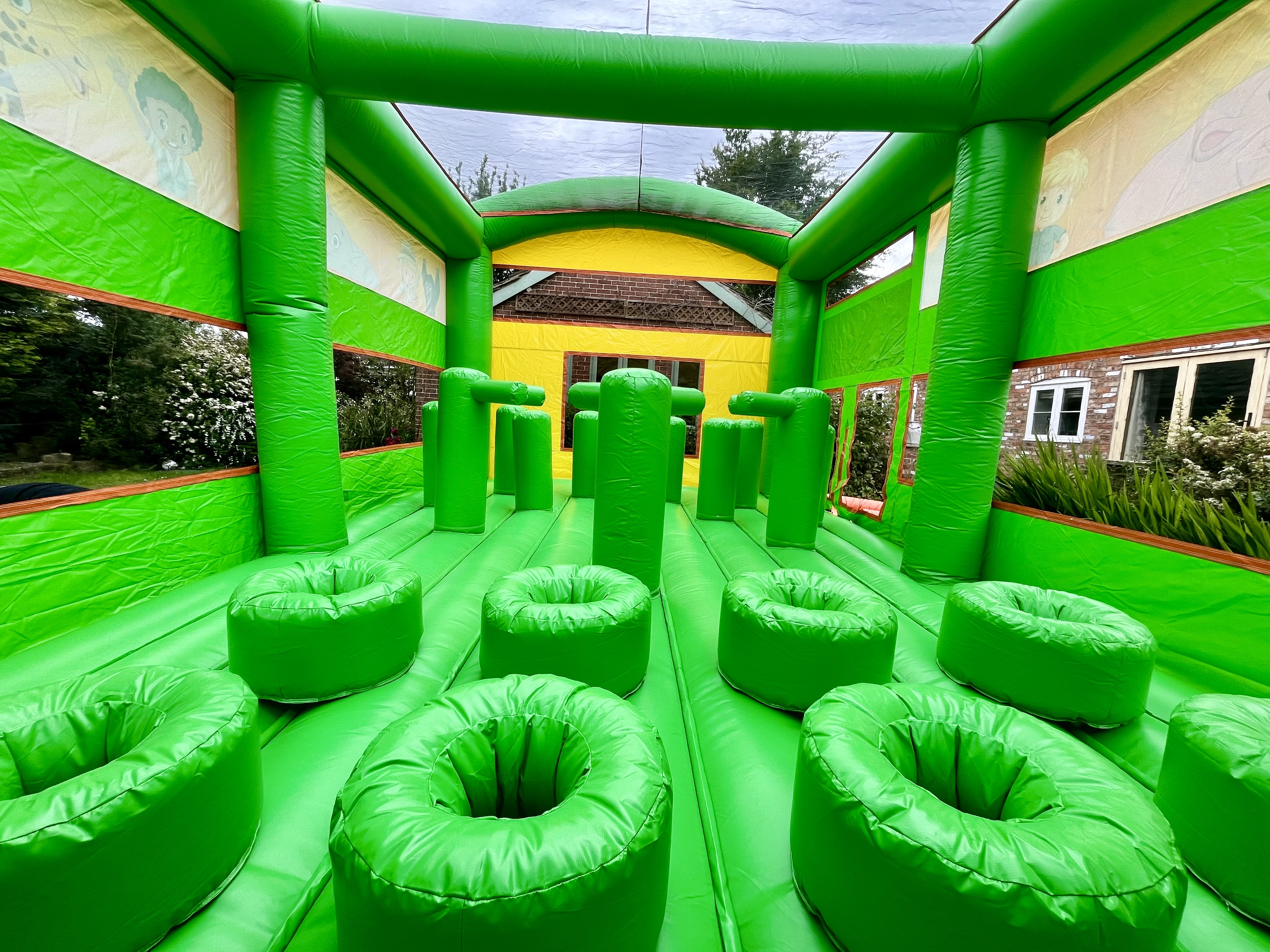 SAFARI FUN BUS OBSTACLE COURSE - Bouncy Castle & Inflatables Hire in ...
