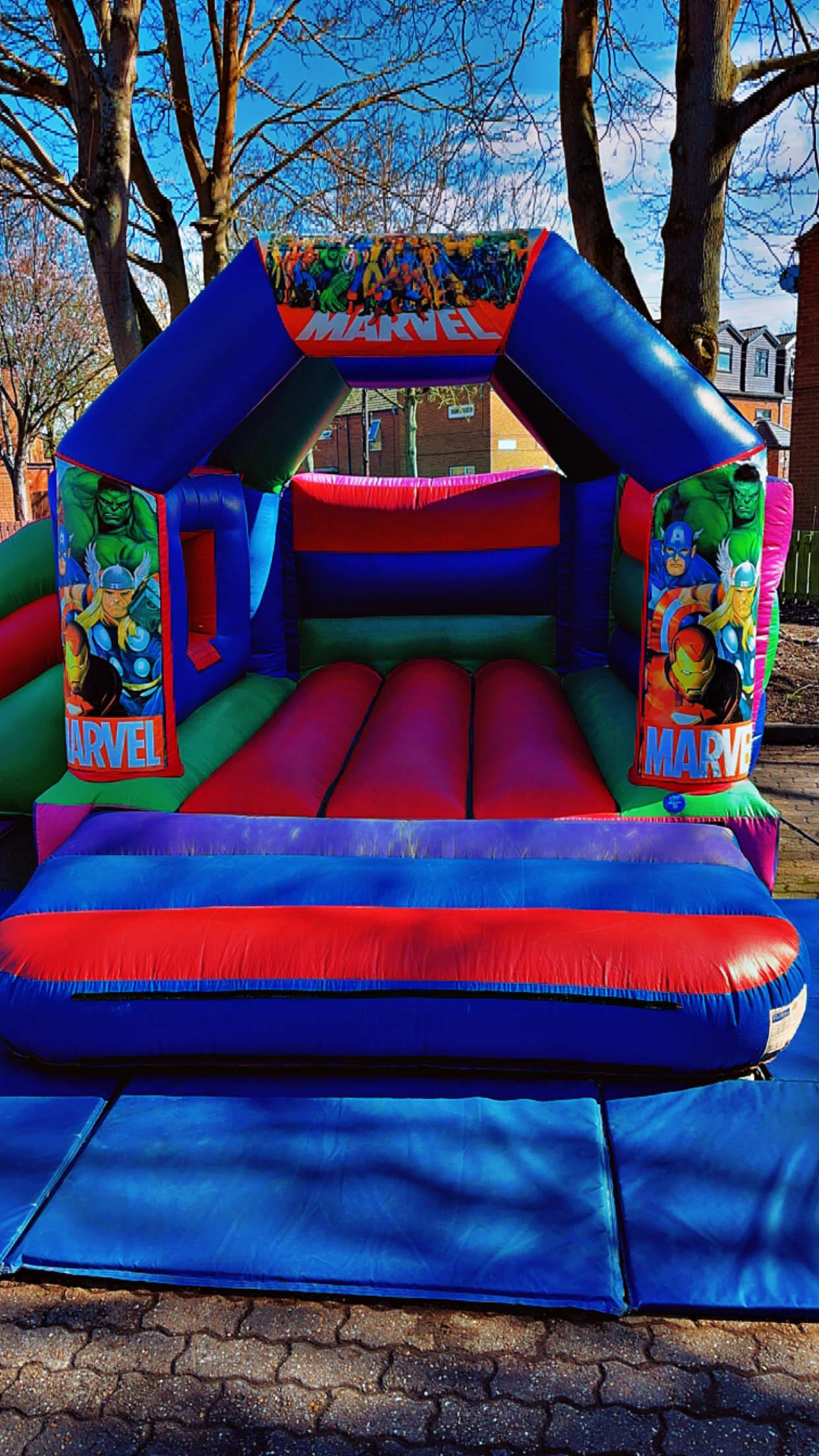 Marvel theme slide castle combi 15x18x9.5 for hire - pie & kels