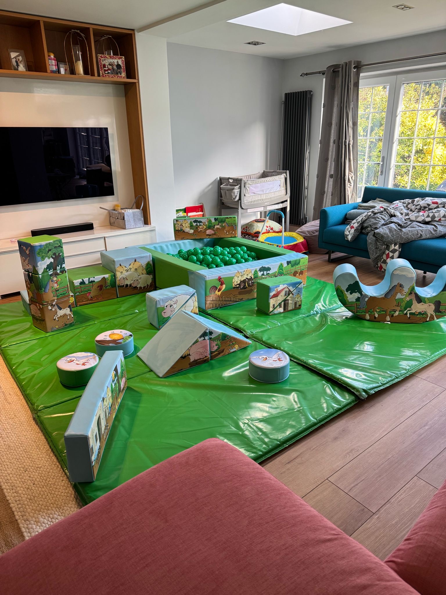 Farm Soft Play - Hire in Hersham, Walton on Thames, Weybridge, Molesey ...