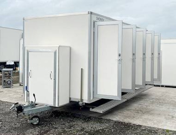 5 & 6 Bay Shower Unit Hire for Festivals & Sites UK