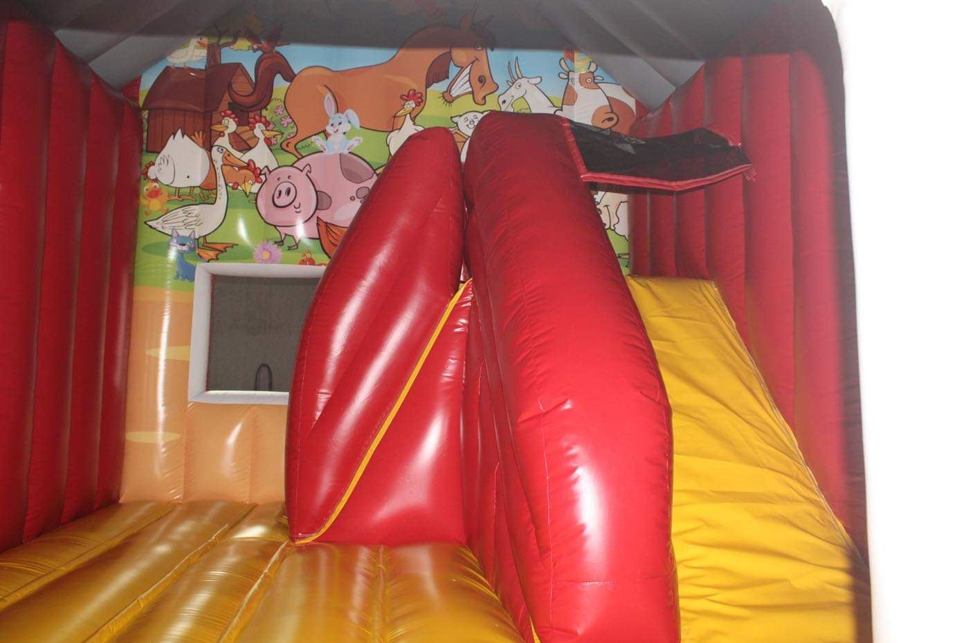 Barn Combo Jumping Castle - Jumping Castle Hire in Melbourne, Pakenham ...