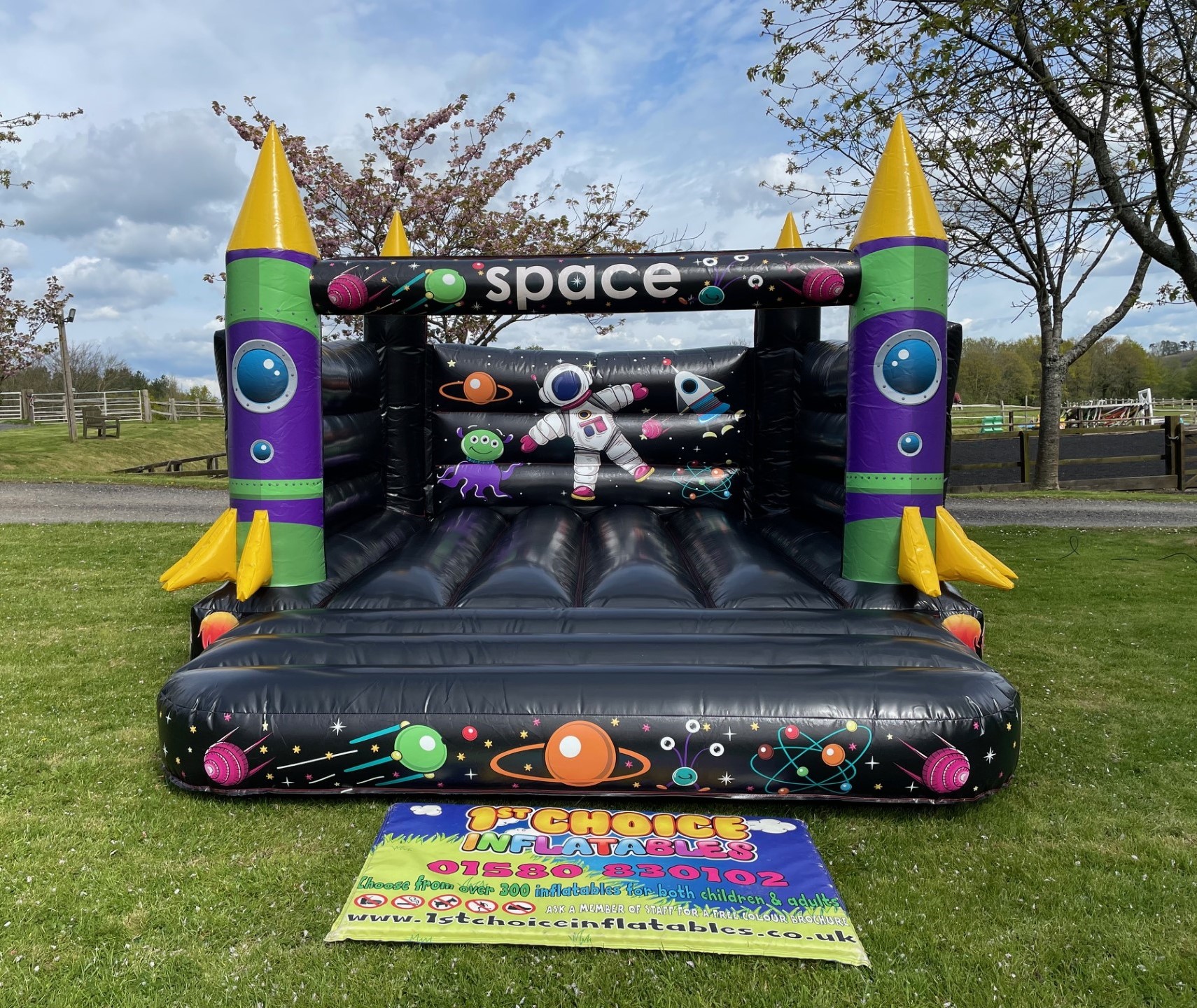Bouncy Castle Space themed 15ft x 14ft - Bouncy Castle Hire in Kent, East Sussex | 1st Choice ...