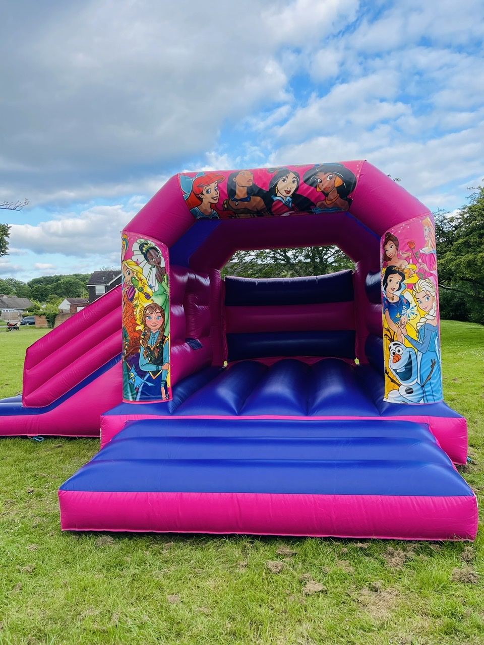 Comby Bouncy Castles in Bicester | Fun with Slides for Any Event