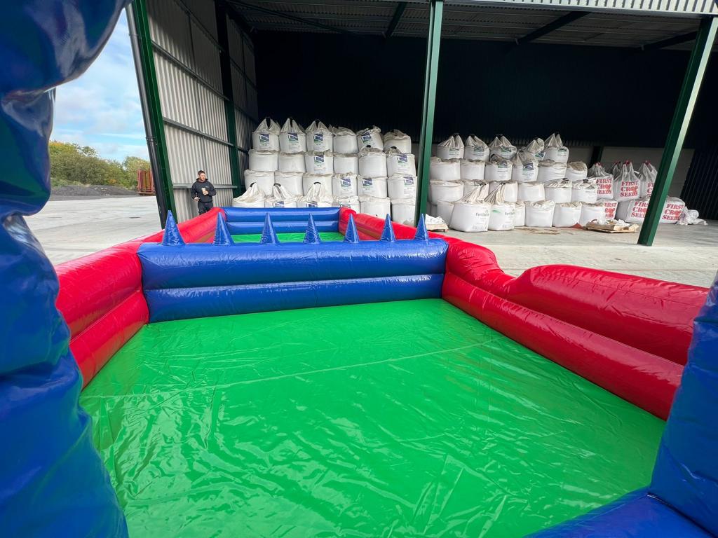 Giant Play Centre - inflatable play bed Hire - ice-rinks.co.uk in UK ...