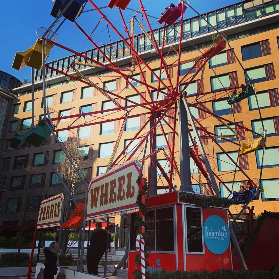 Vintage Ferris Wheel Hire UK | Traditional Funfair Attractions