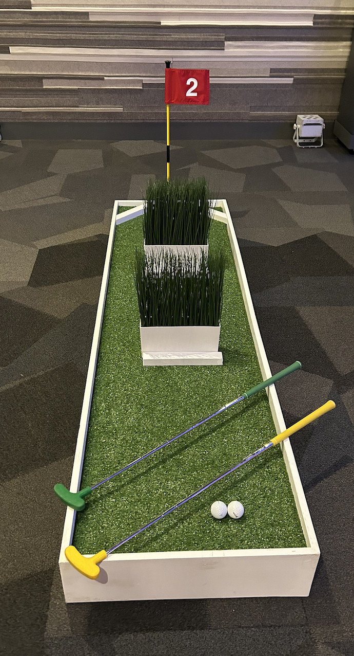 Mini Putt Golf - Hire in Calgary | Bounce it! Party Rentals