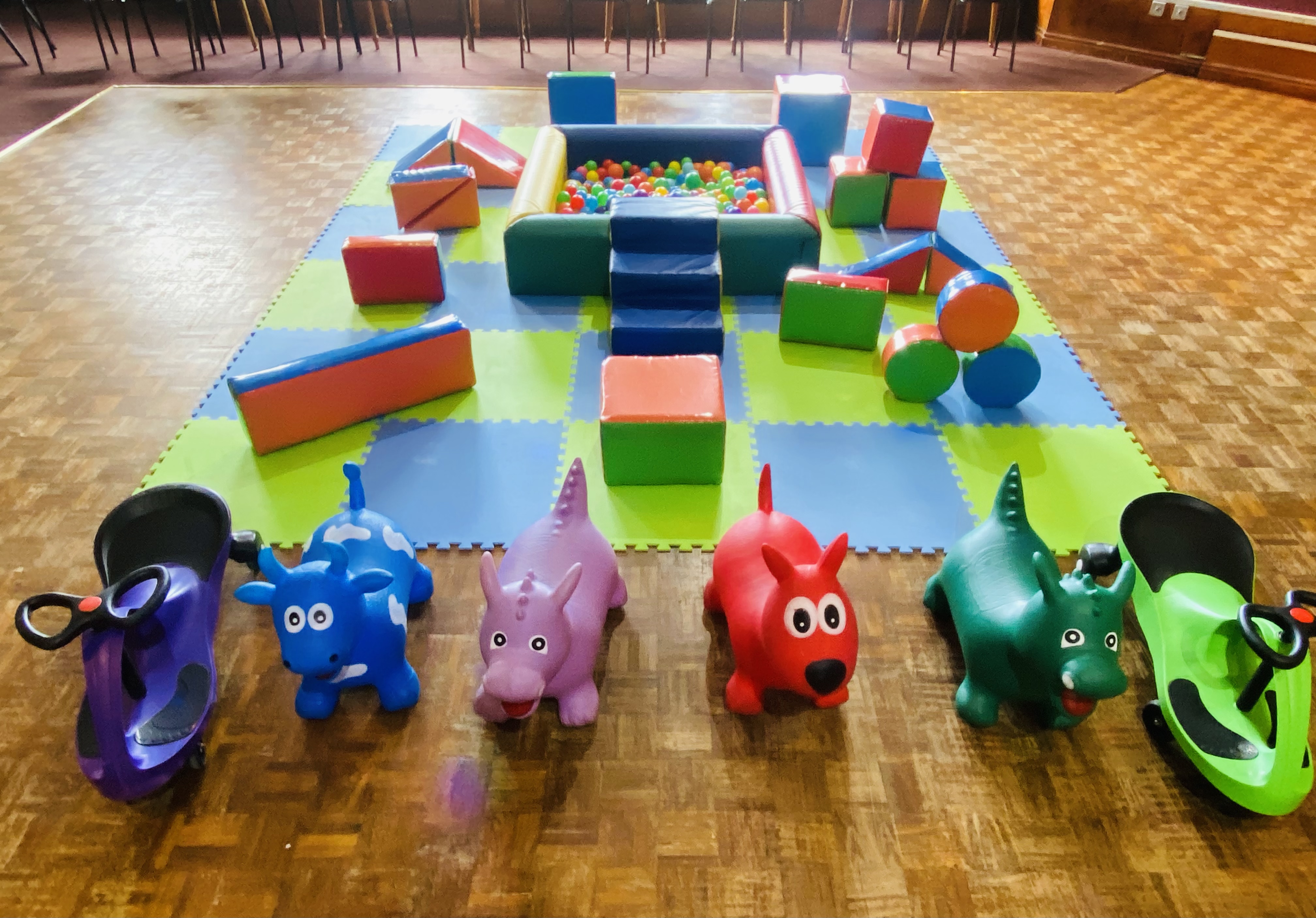 Inflatable Soft Play Surround - Soft Play, Hot Tubs, Party Games ...