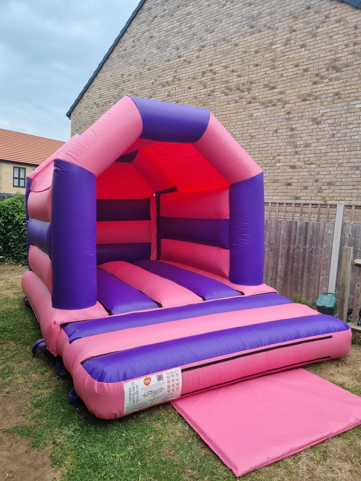 Pink & Purple Bouncy Castle - Hire in Harlow | Jolly jump and play