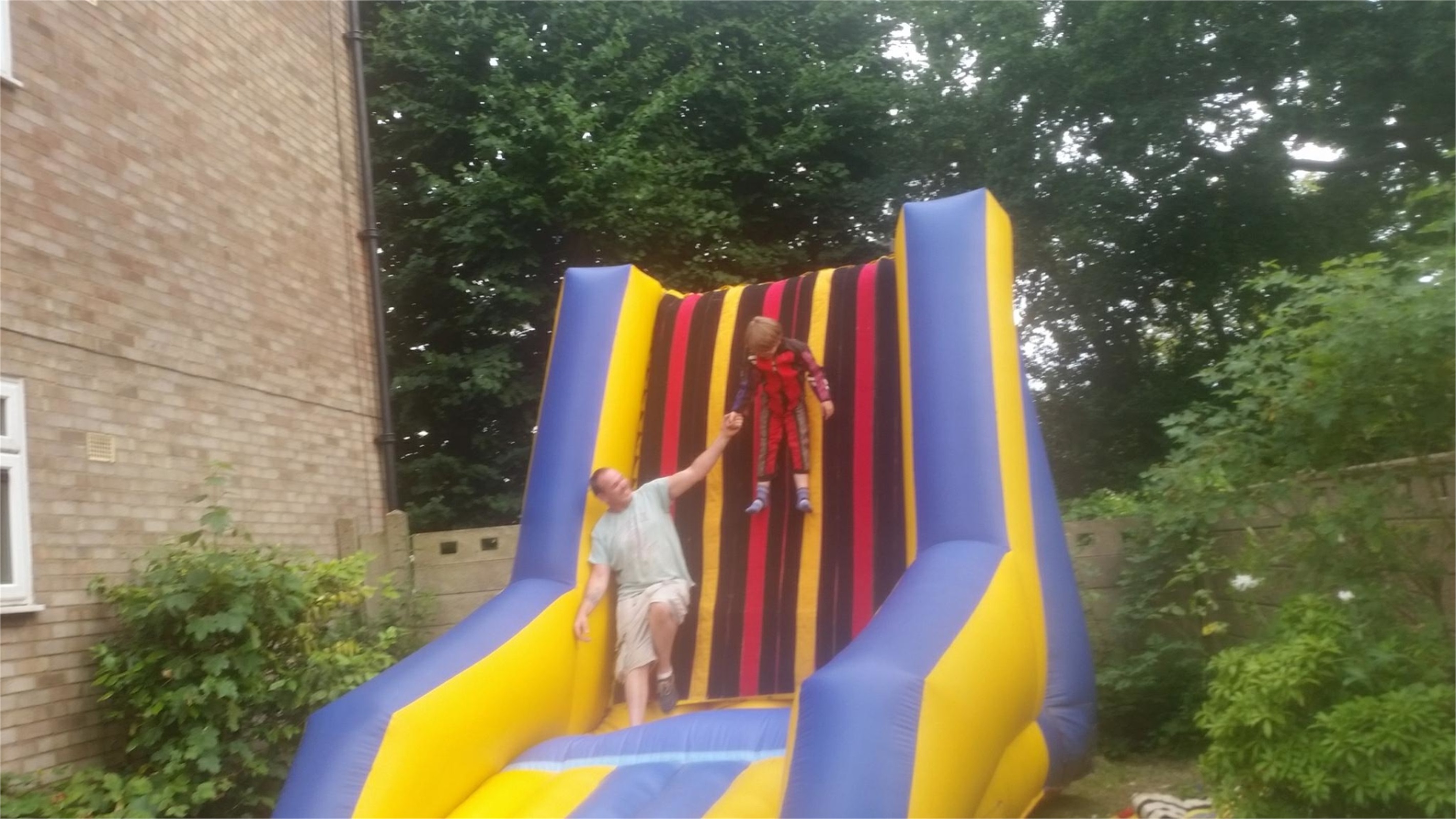 Bouncy Castles - Bouncy Castle Hire in London | Bouncing Bonkers
