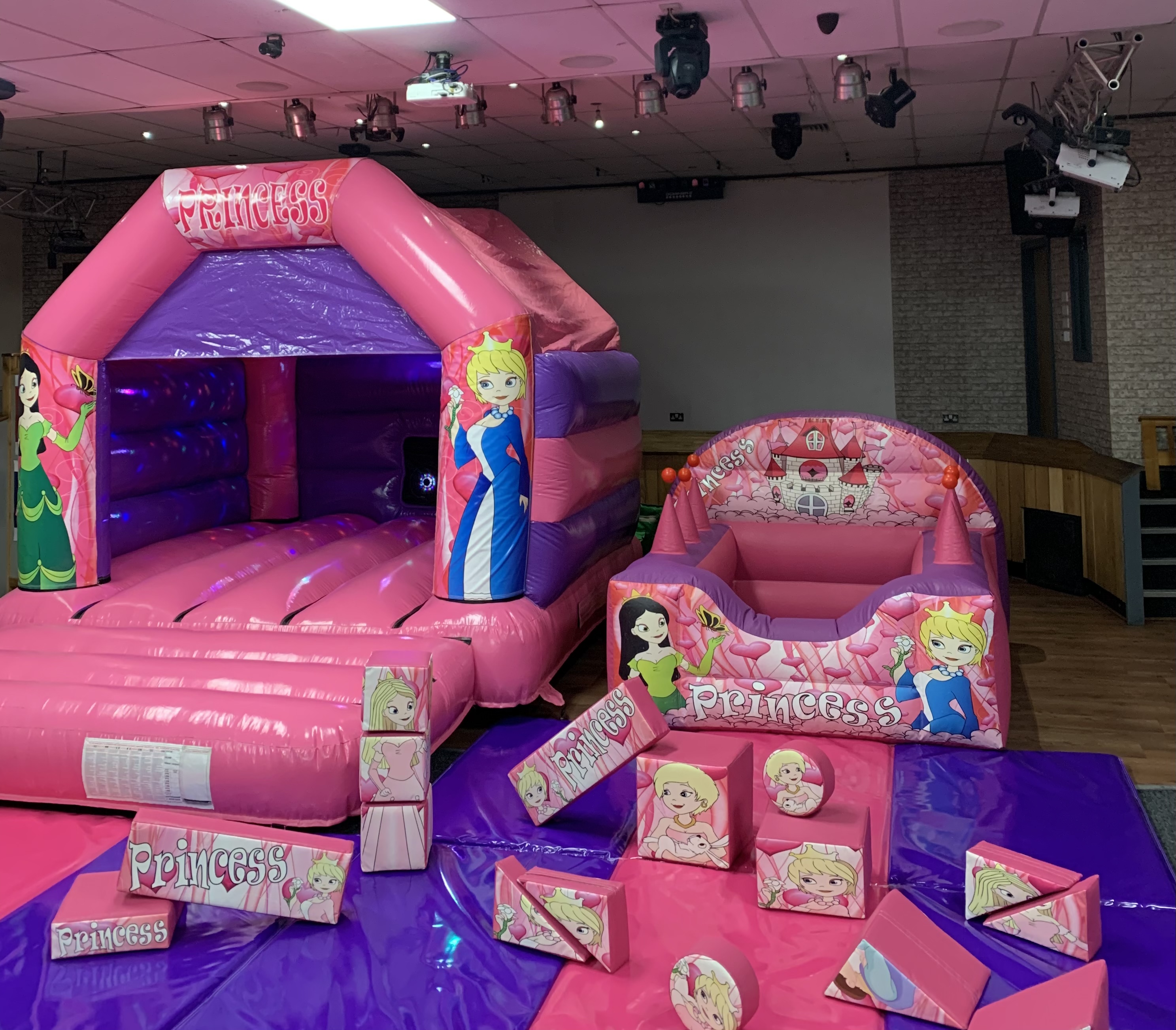 All Package Deals - Bouncy Castle Hire in Leeds, Wakefield, Selby ...