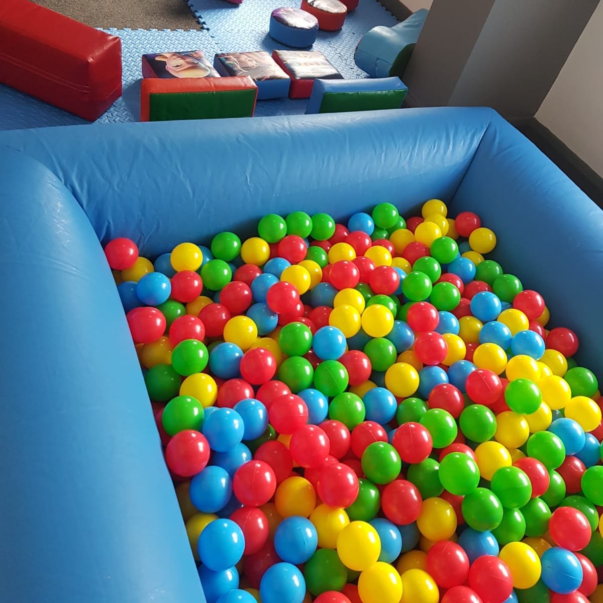 Soft Play Hire - Bouncy Castle Hire in Nottinghamshire/Derby ...