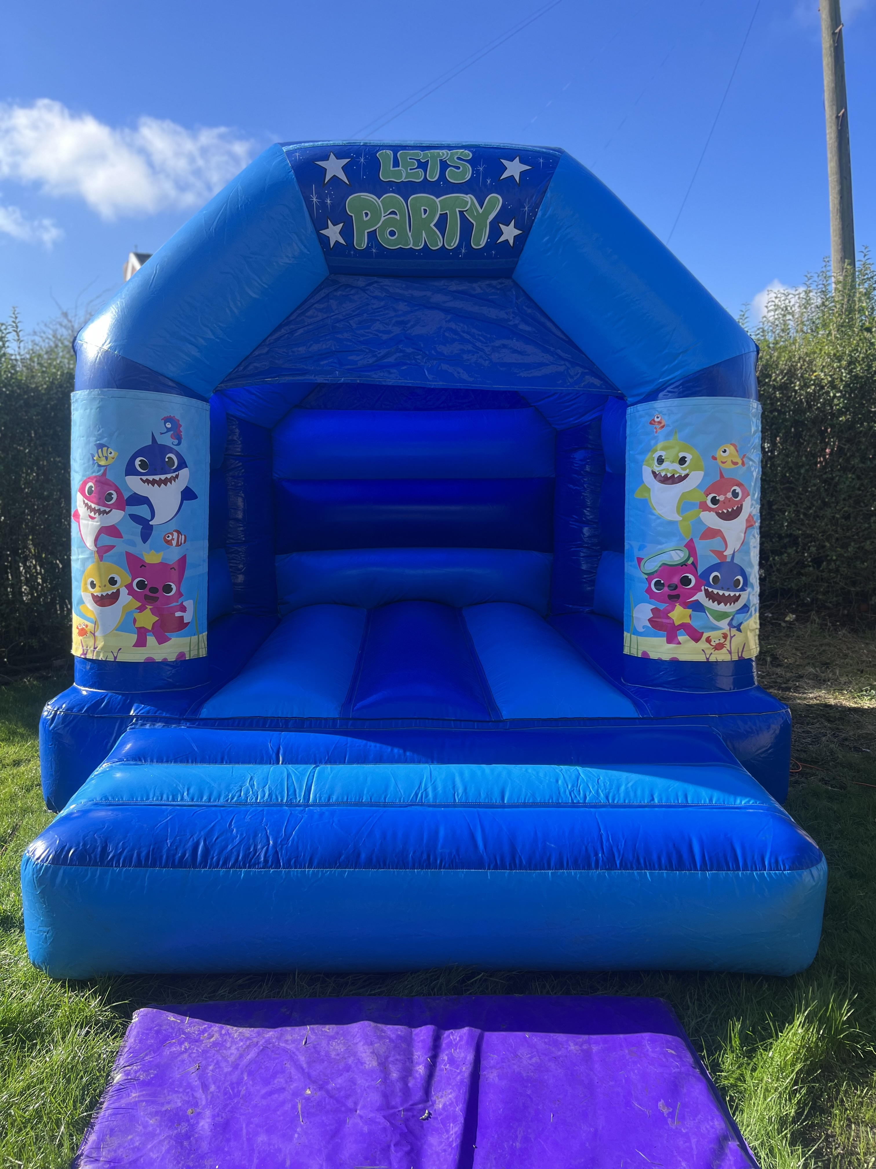 Bouncy Castles - Bouncy castle hire, Sweet treats, jumping castles in Farnworth, Walkden, Bolton ...