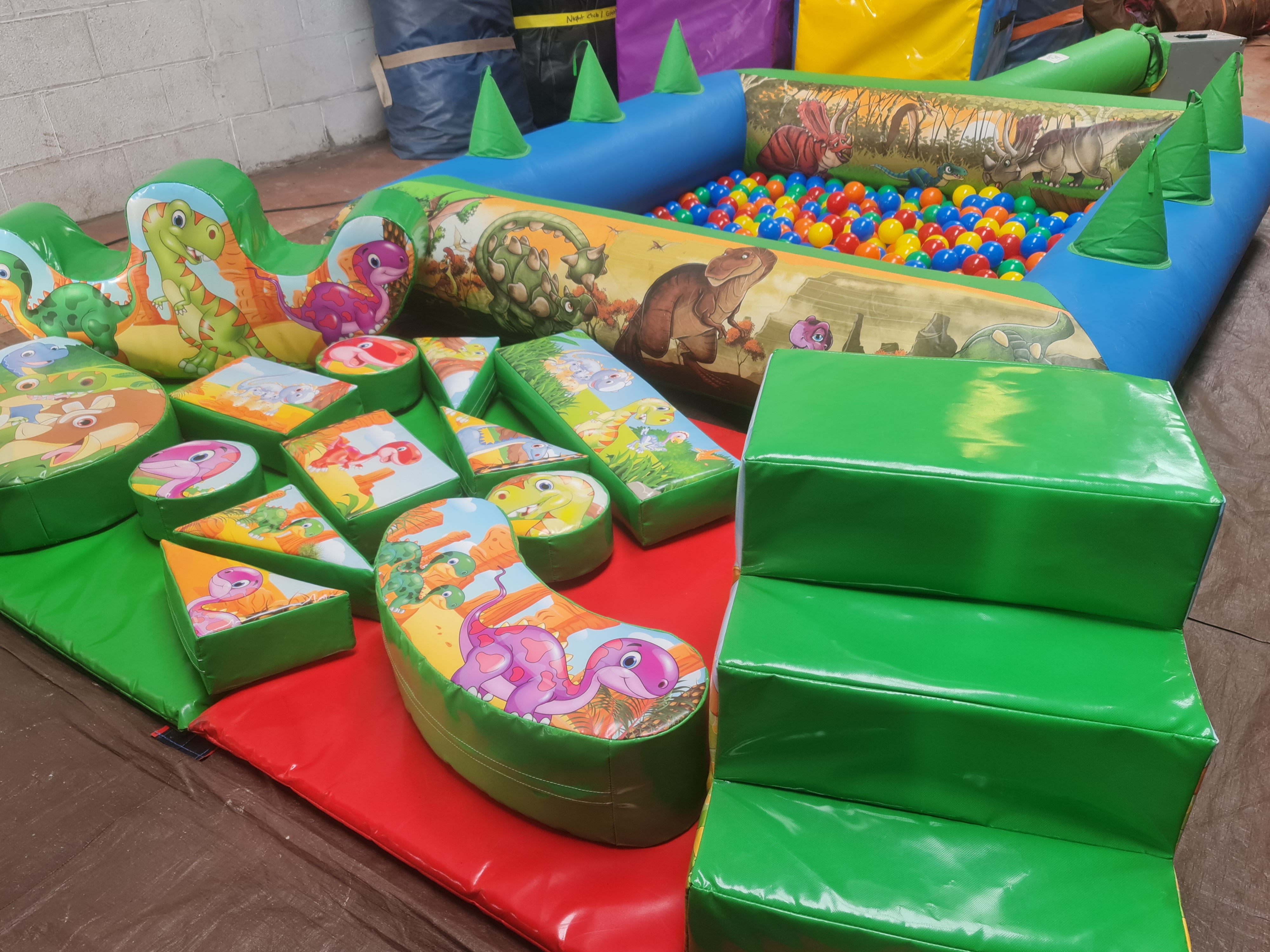07 x 12 Dinosaur Soft Play & Inflatable Ball Pool - Bouncy Castle Hire ...