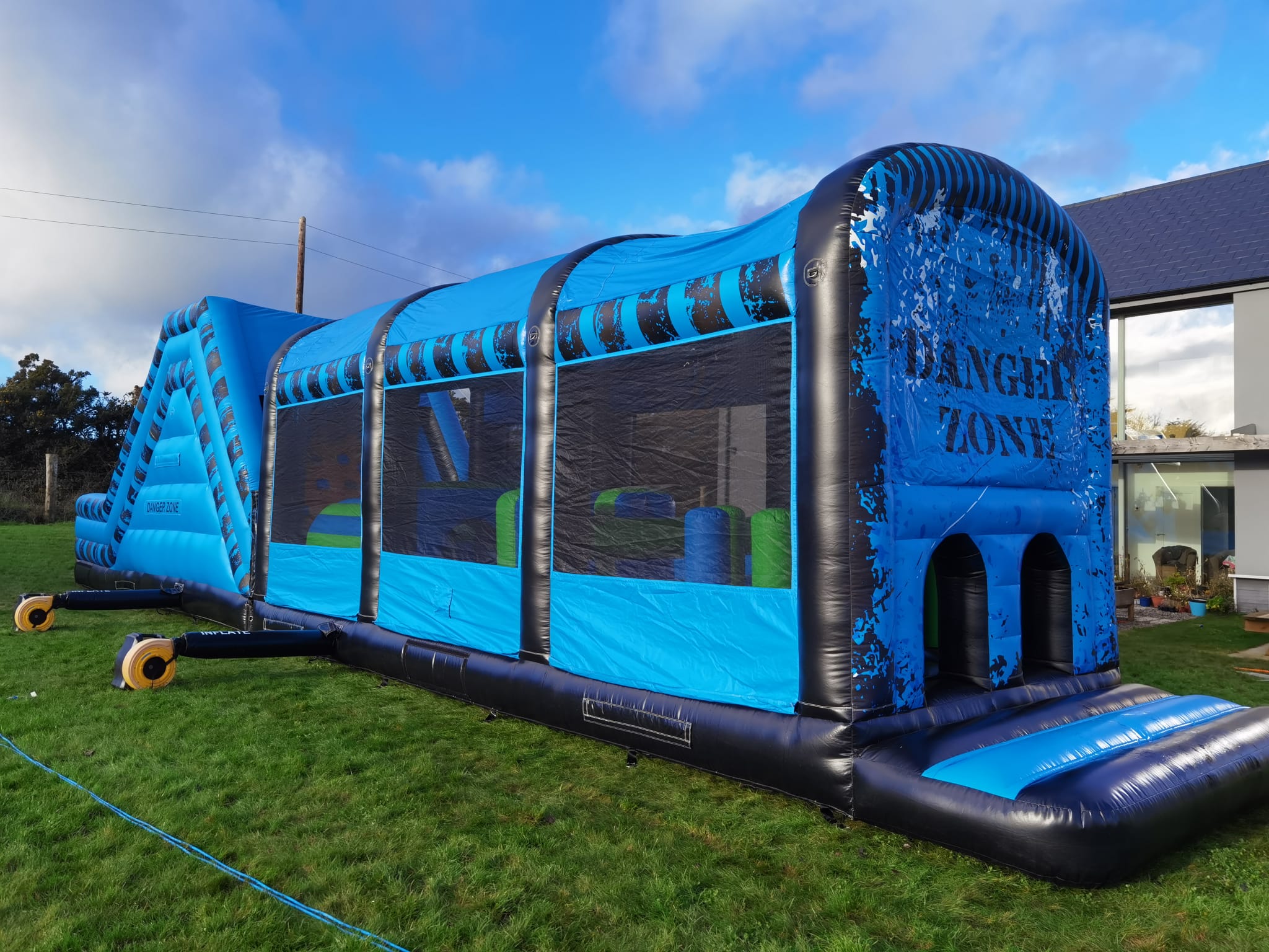 Dangerzone Blue Obstacle Course/Slide 55ft X 15ft - Hire in Louth ...