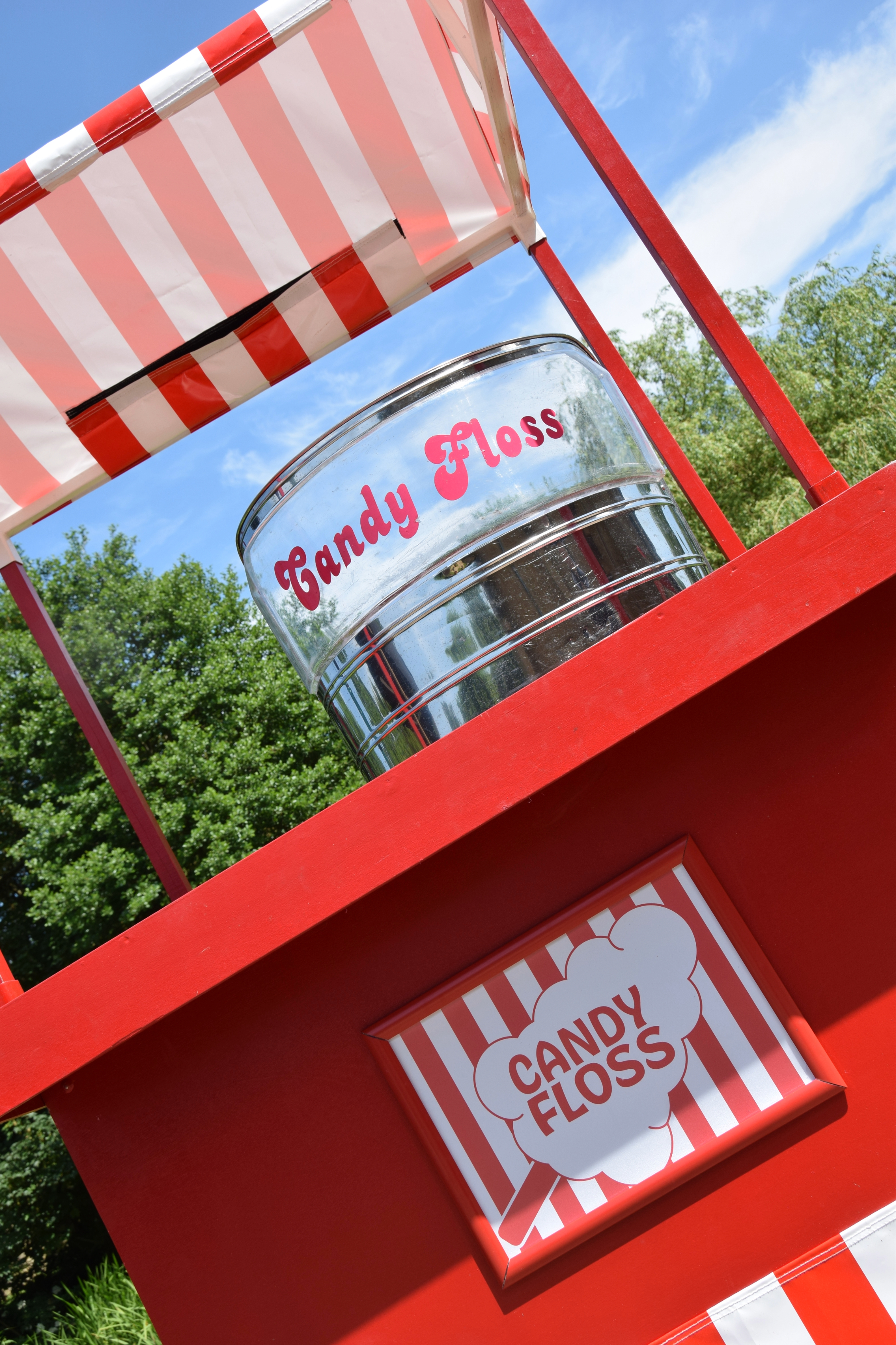 Candy Floss Stall Hire Yeovil & Somerset | Fun Food Machine