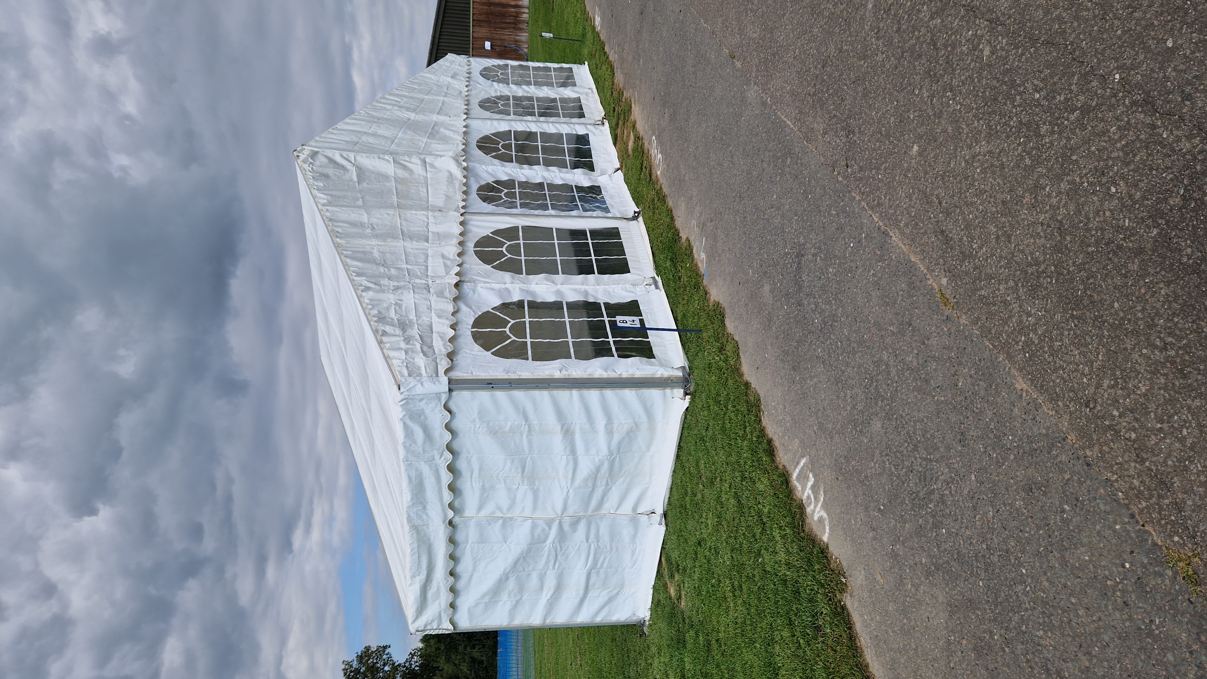 9m x 3m Clear Span Marquee - Bouncy Castle Hire in Crawley, West Sussex ...