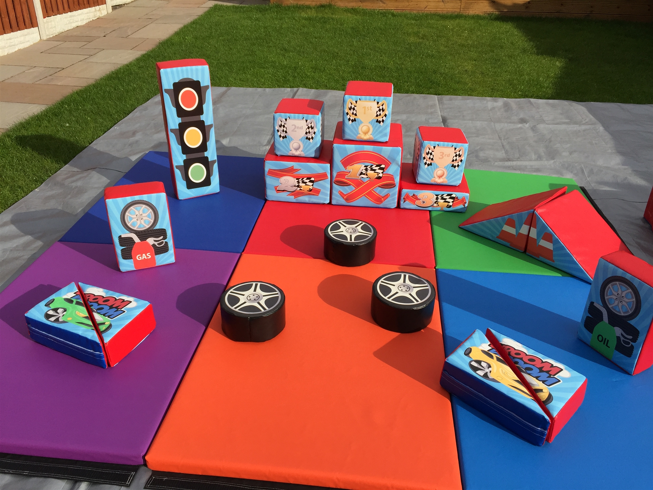 Soft play & bouncy castle with slide hire Rotherham, Sheffield