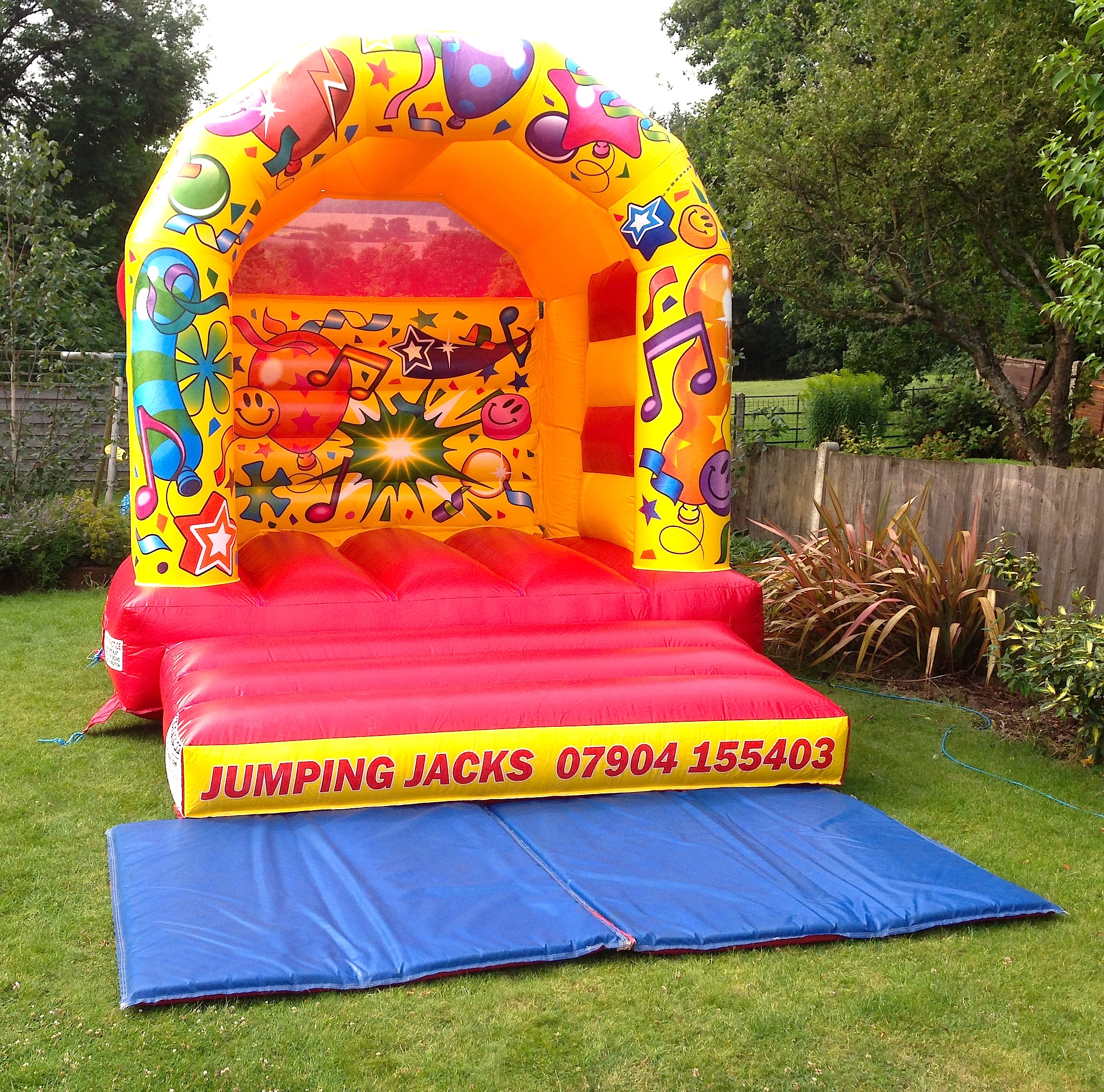 10 X 11 Carnival Theme - Bouncy Castle Hire in Bromley Croydon South ...