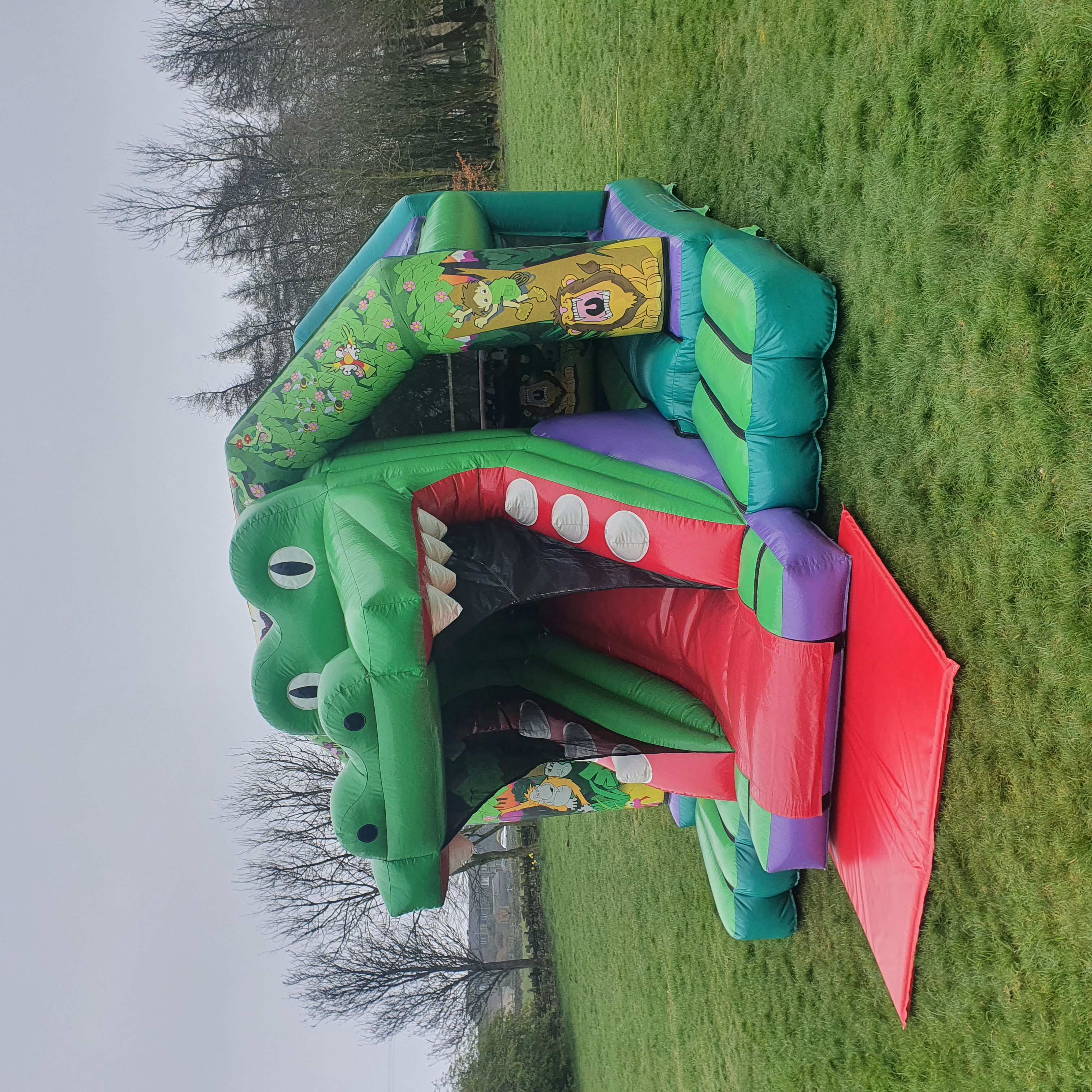 Bouncy Castle Hire Huddersfield, Halifax, Brighouse, Dewsbury & Beyond