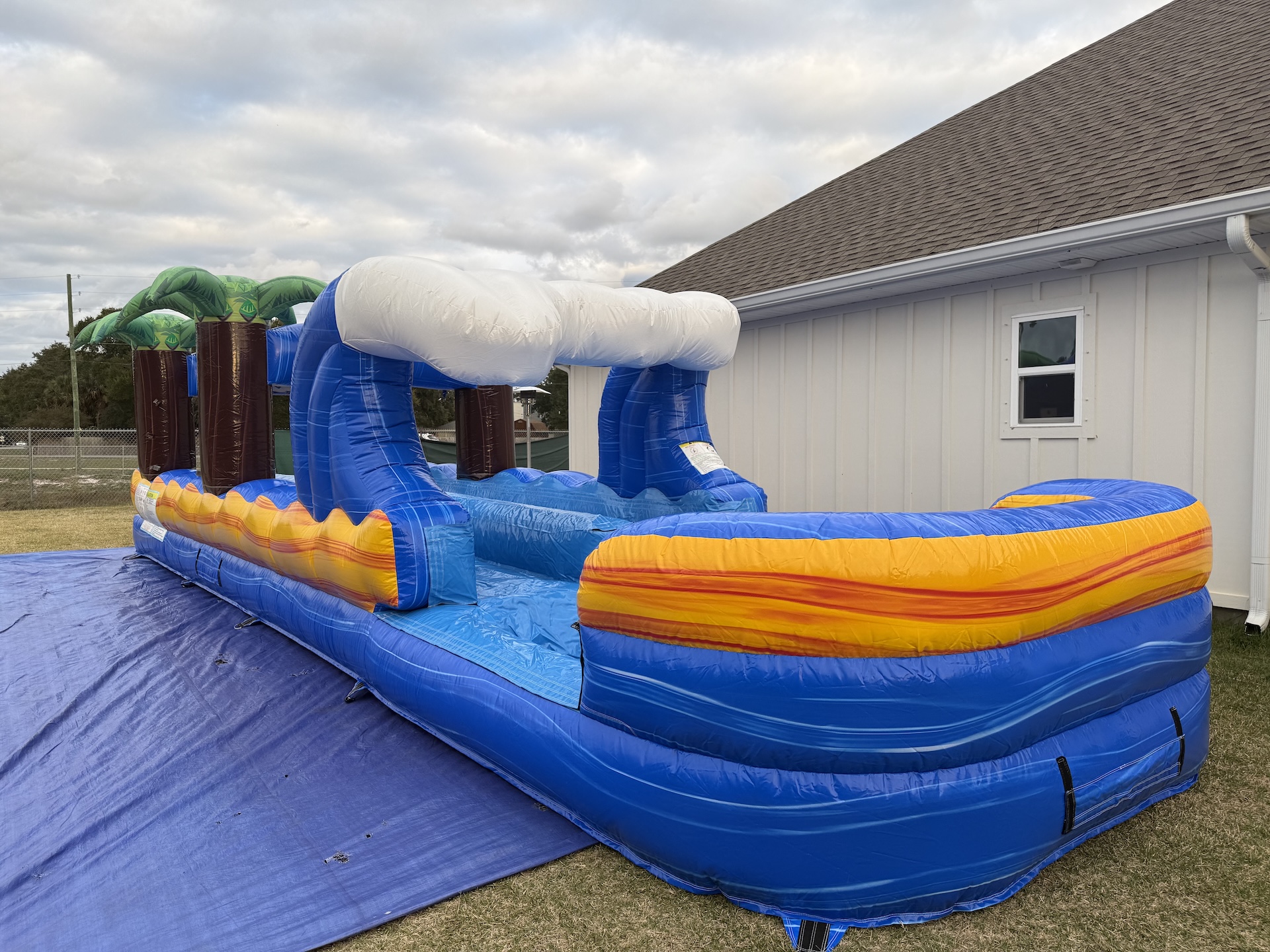 Island Run Dual Lane Slip-n-Slide - Bounce House Hire in FL | JT ...