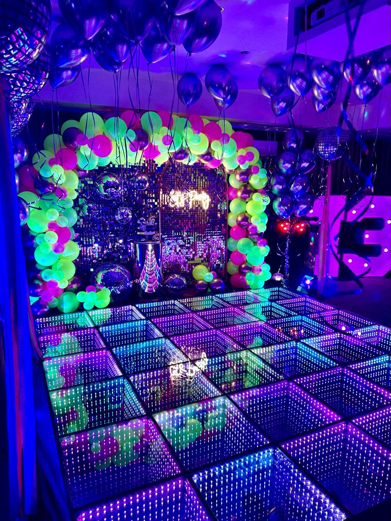 3m x 3m 3D Infinity LED Dance Floor - Event Entertainment in London | We Love Occasions