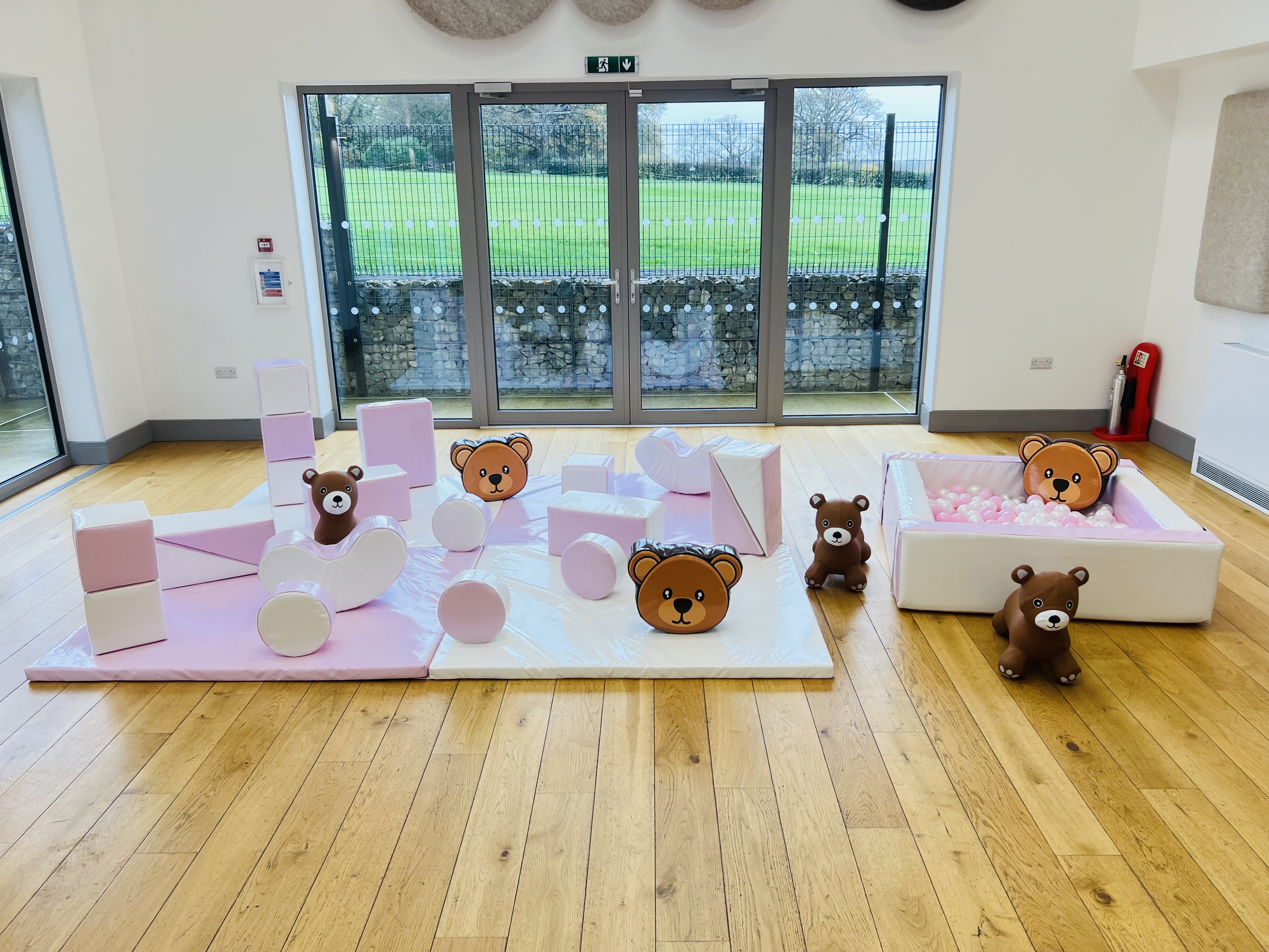 White Bouncy Castles and Soft Play for Hire in East Sussex and Kent