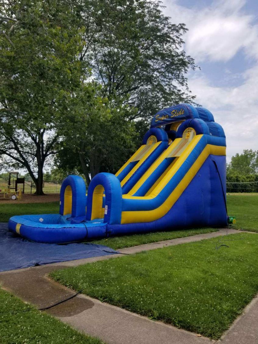 22ft Double Lane Super Water Slide - Hire in OH | Weeee Jumpin LLC