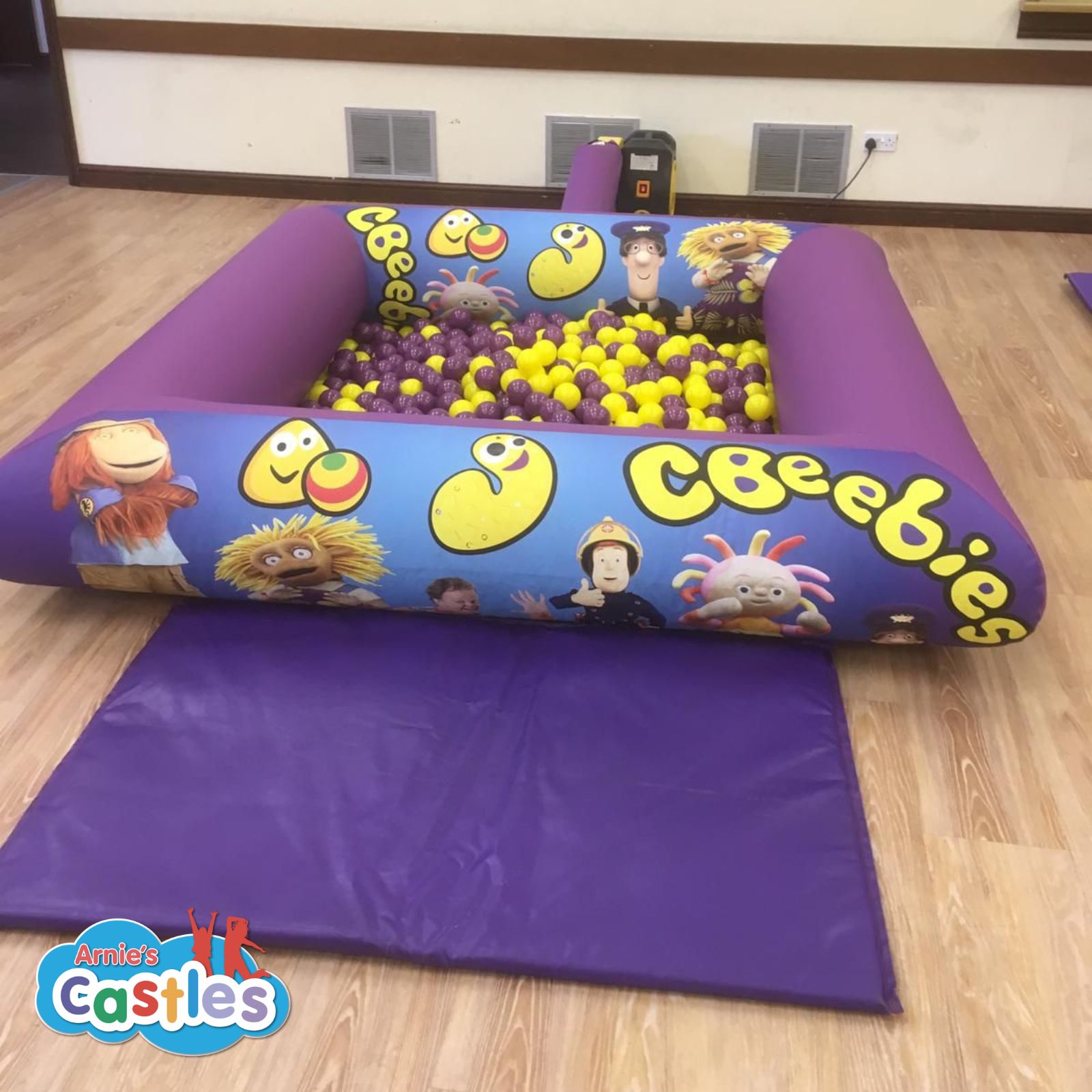 CBeebies Package - Arnies Castles Inflatable Hire in Staffordshire
