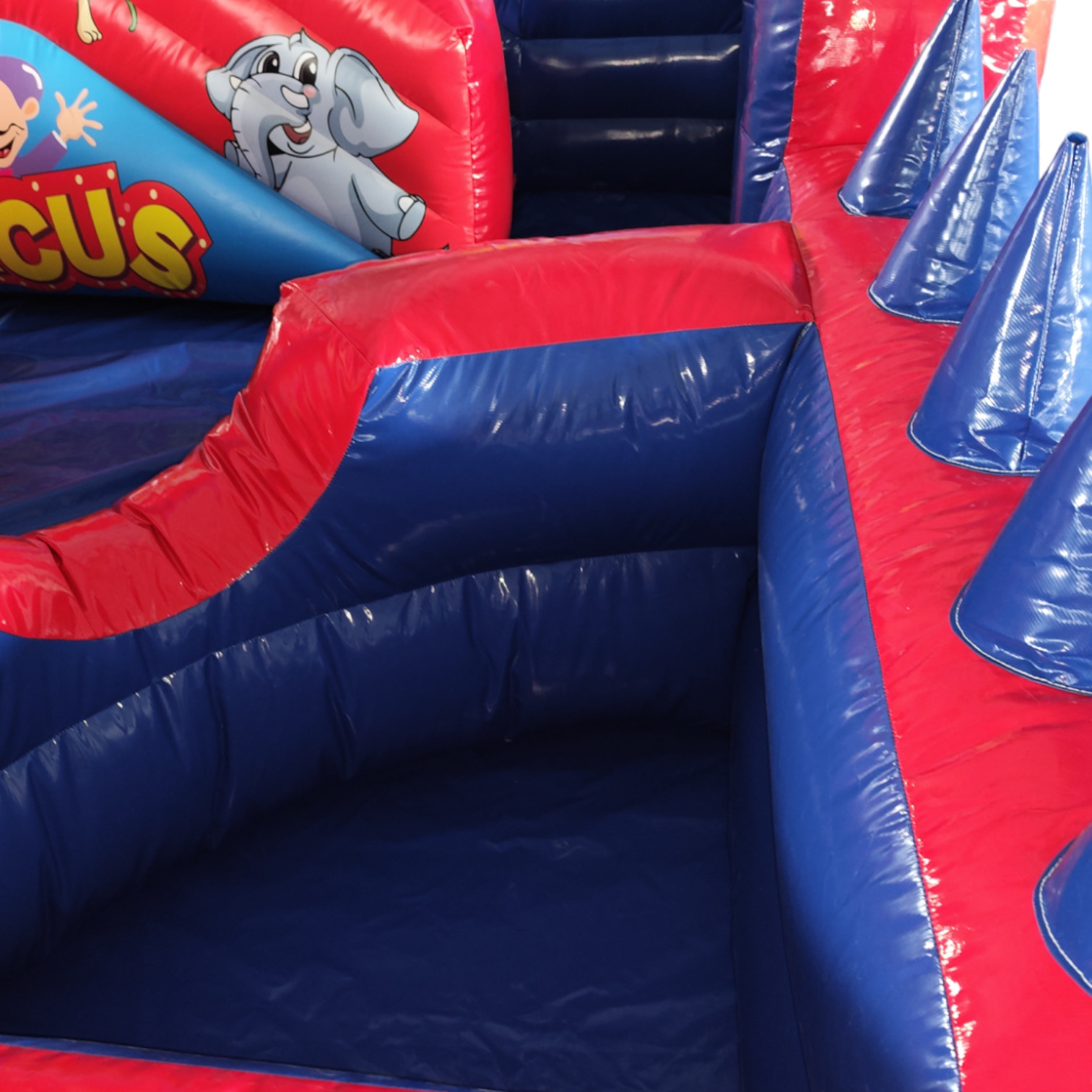 BBOL-116 - 15x15x6.5ft - Playpark - (Red & Blue Circus) - Bouncy Castle ...