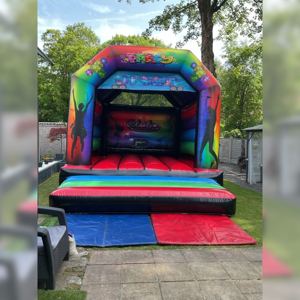 Bouncy Castle Hire Manchester | We Bounce & Party