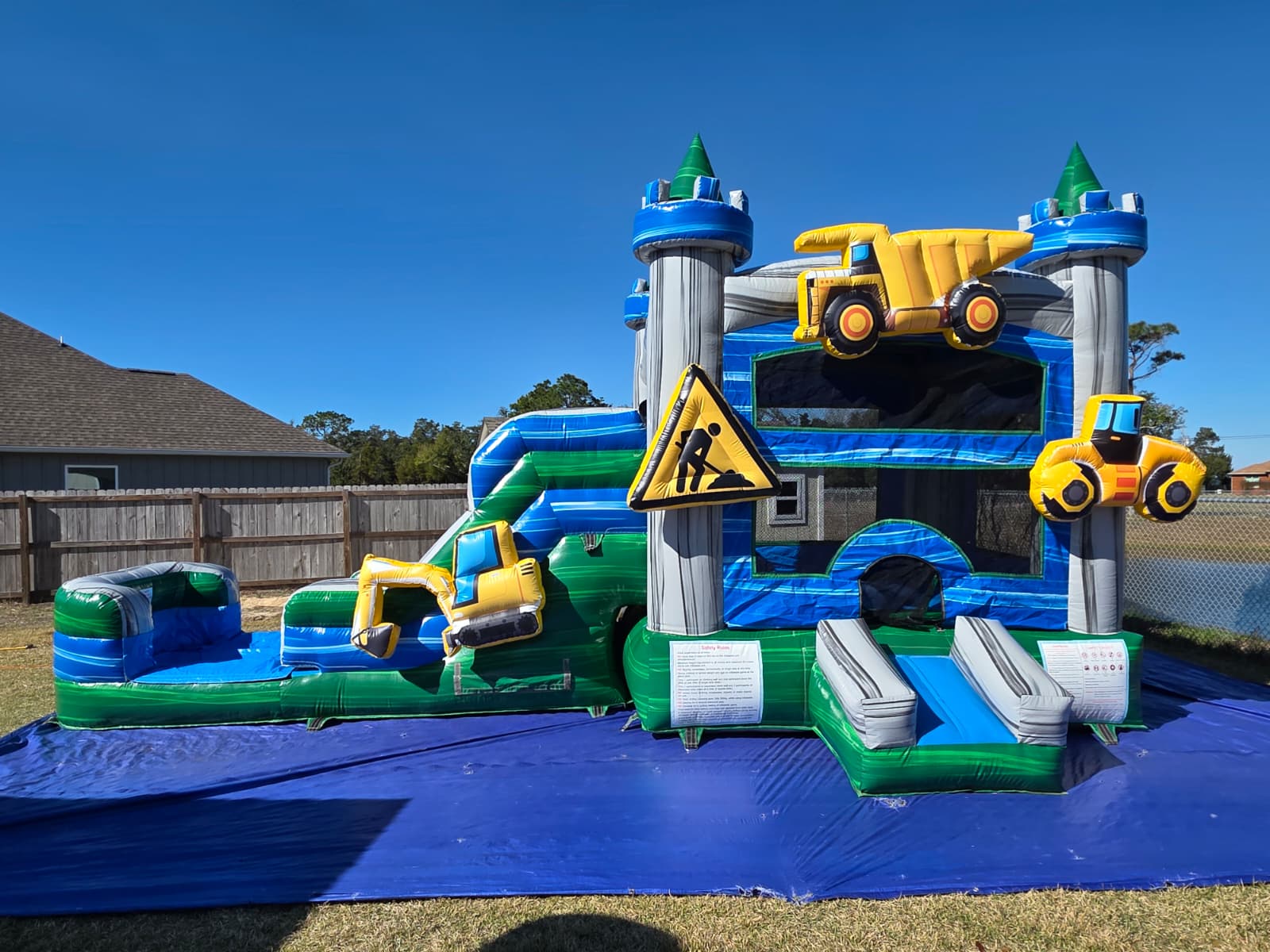 Pop Combo- Construction (WET or DRY) - Bounce House Hire in FL | JT ...