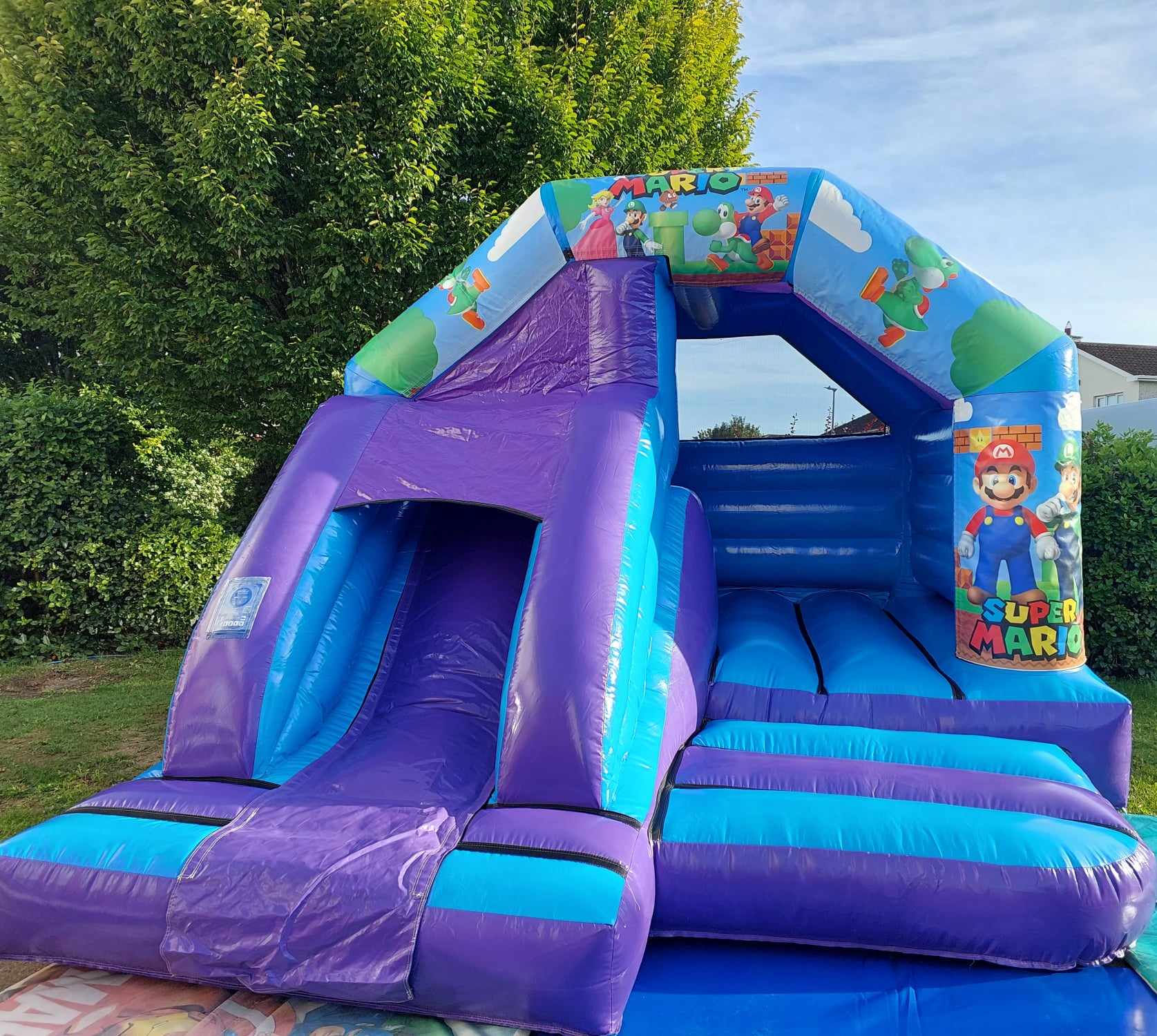 Bouncy Castles with Slide - Bouncy Castle Hire , Food Machines for hire ...