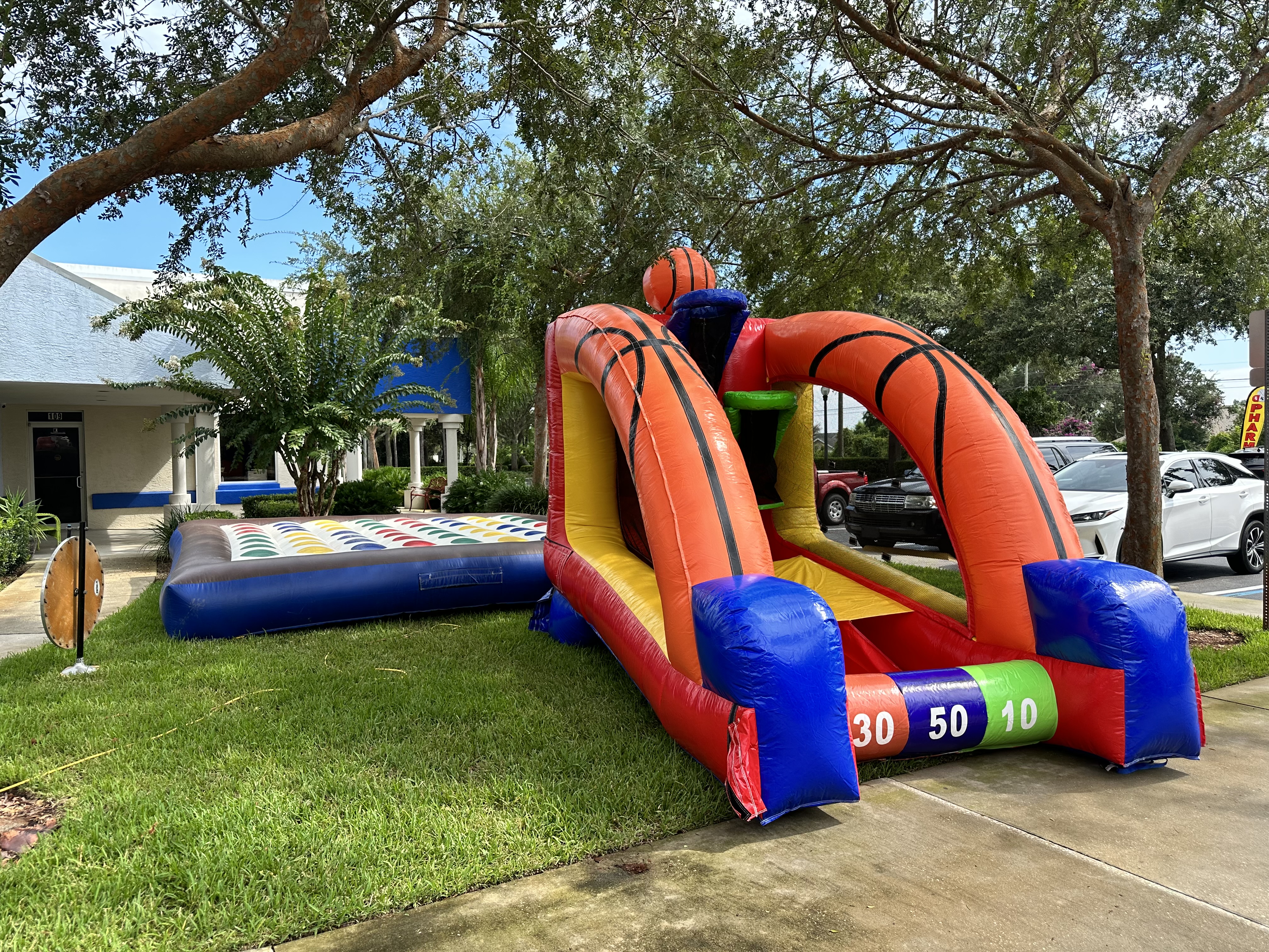Giant Basketball - Rent in Florida | Seminole Slides and Such