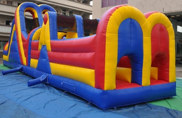 Huge inflatable obstacle course. Bouncy castle Hire Auckland.