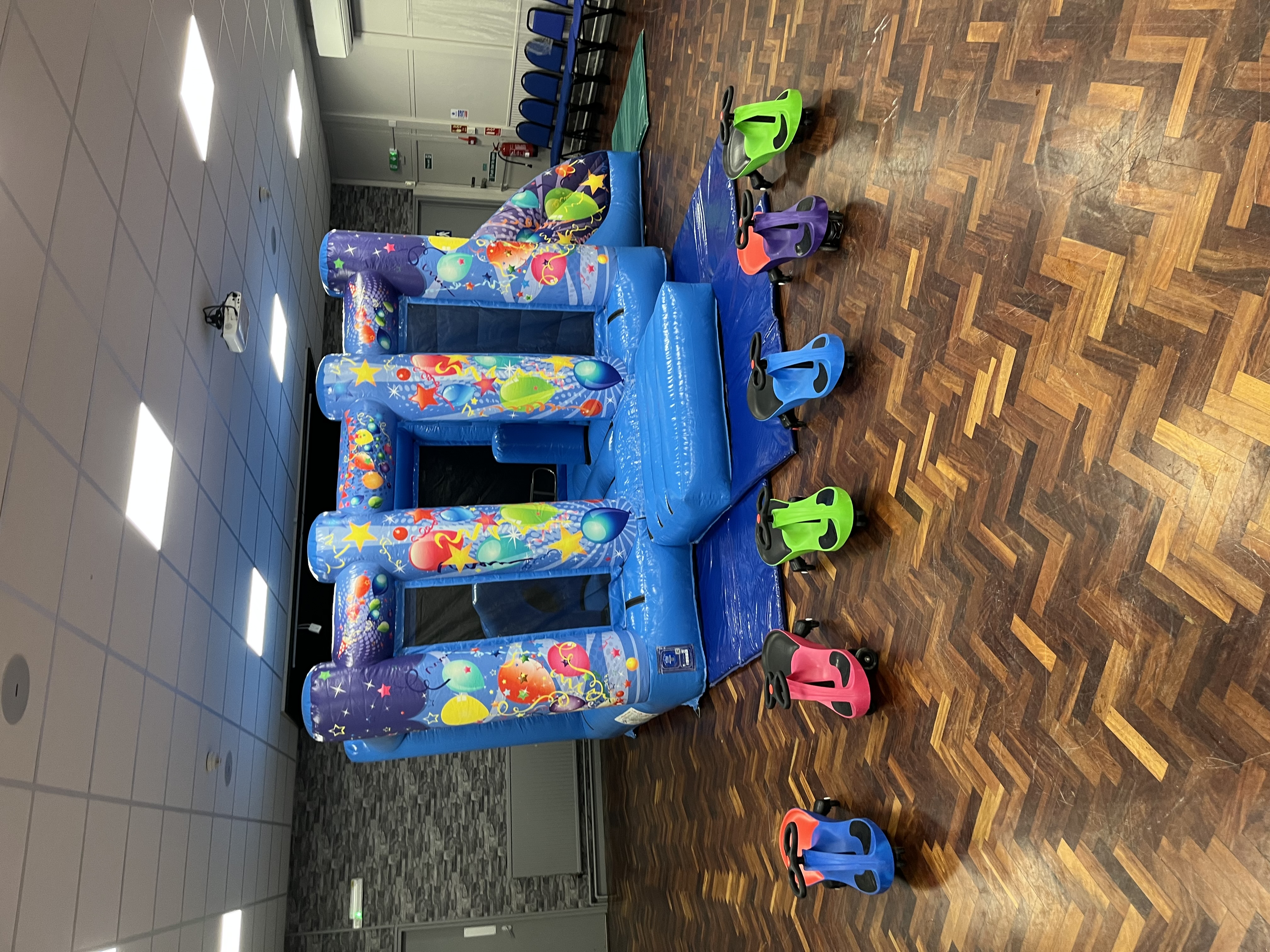 13ft x 15ft Midi Party Slide - Hire in northampton | elliotts castles