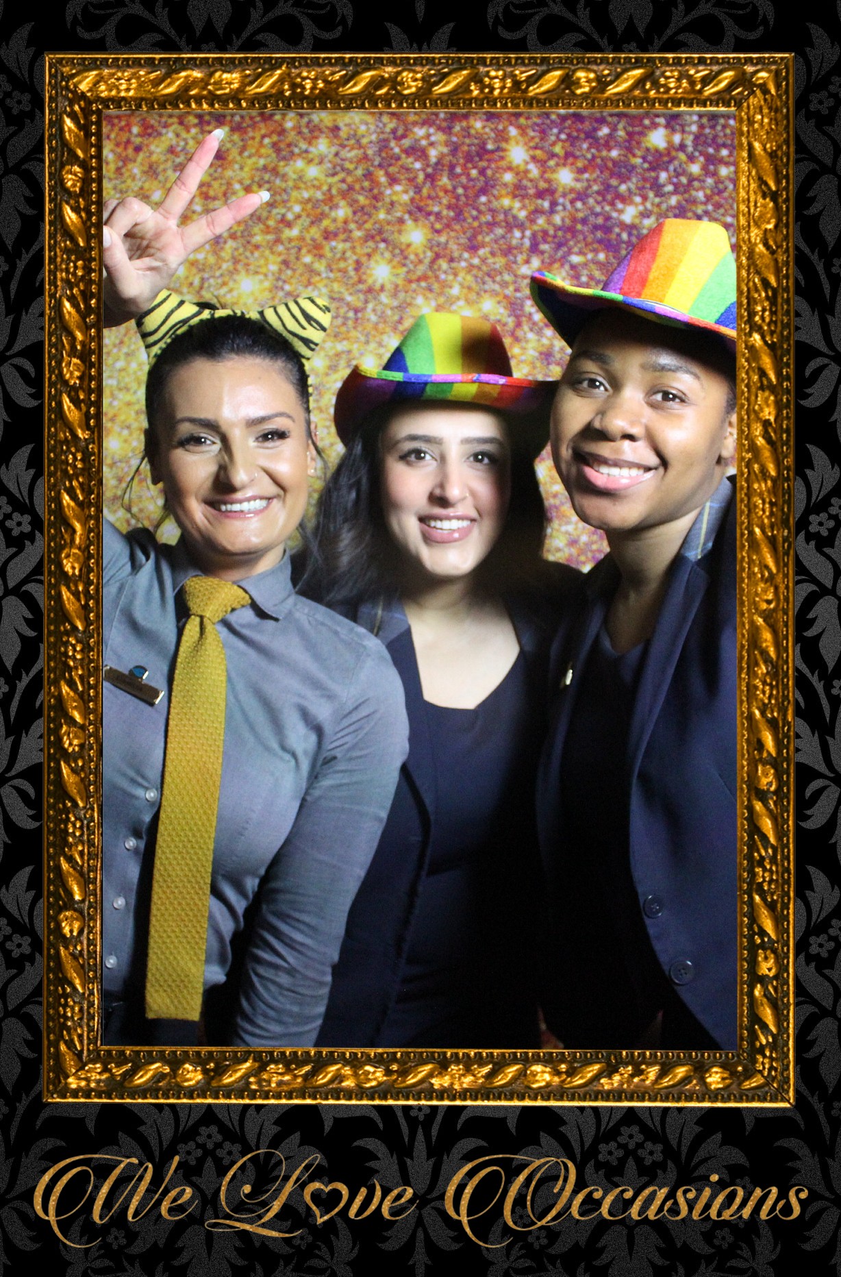 *Magic Selfie Mirror* - Event Entertainment in London | We Love Occasions
