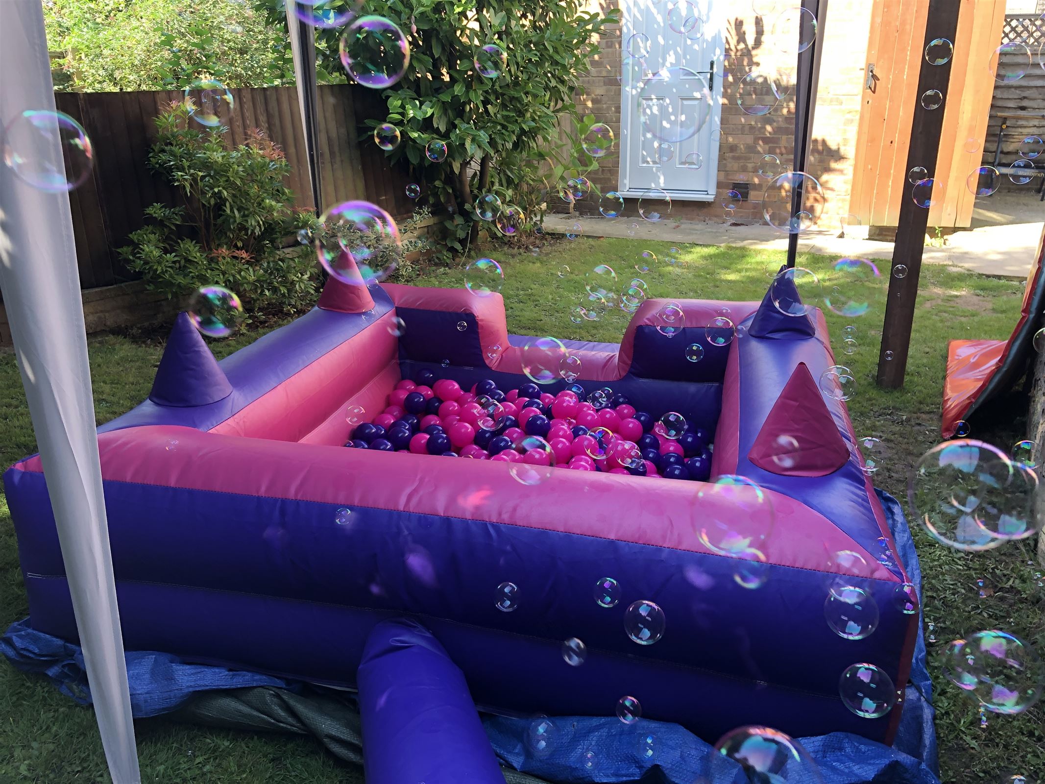 Inflatable Ball Pond (Pink and Purple) with Balls and Air Jugglers